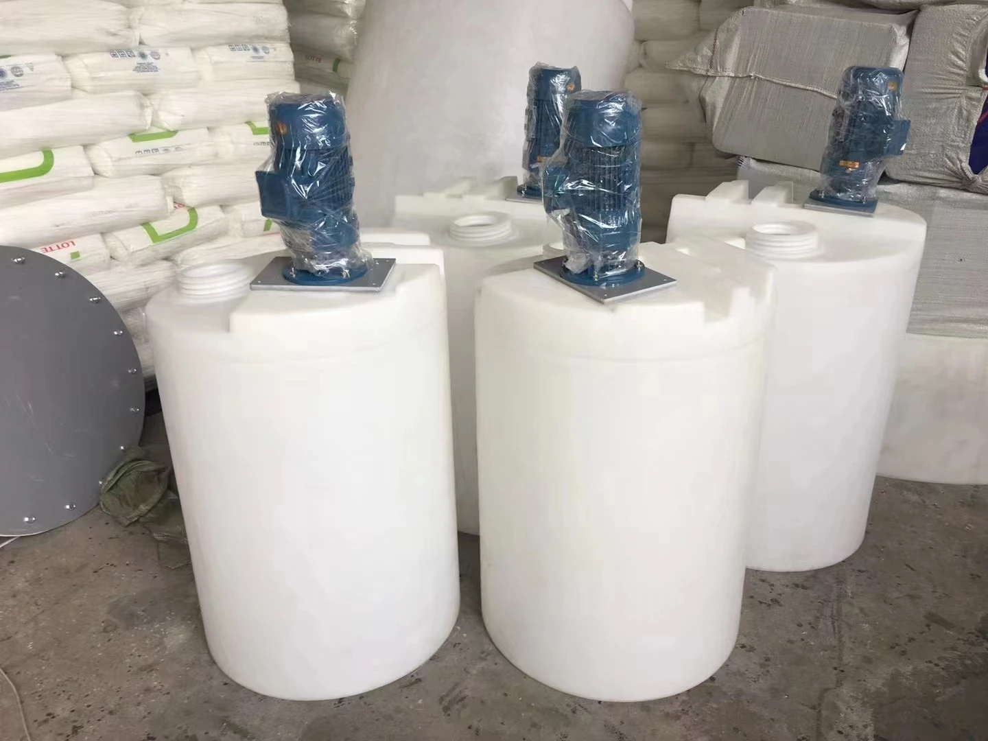 Chemical Product Packaging Container Dosing Storage Tank Mixing Tank ...