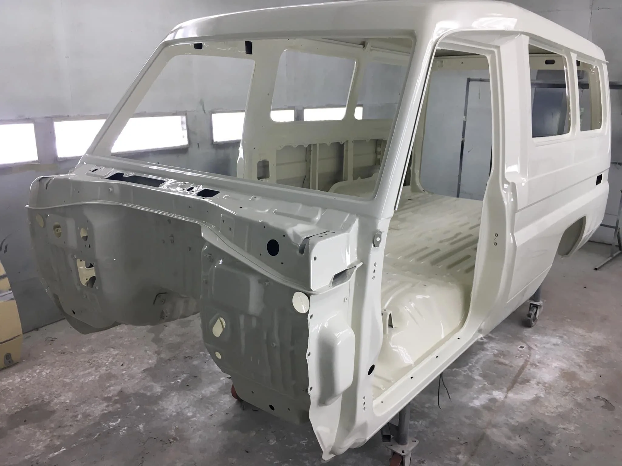 High Quality Car Cab Body Shell for Land Cruiser 78 Series