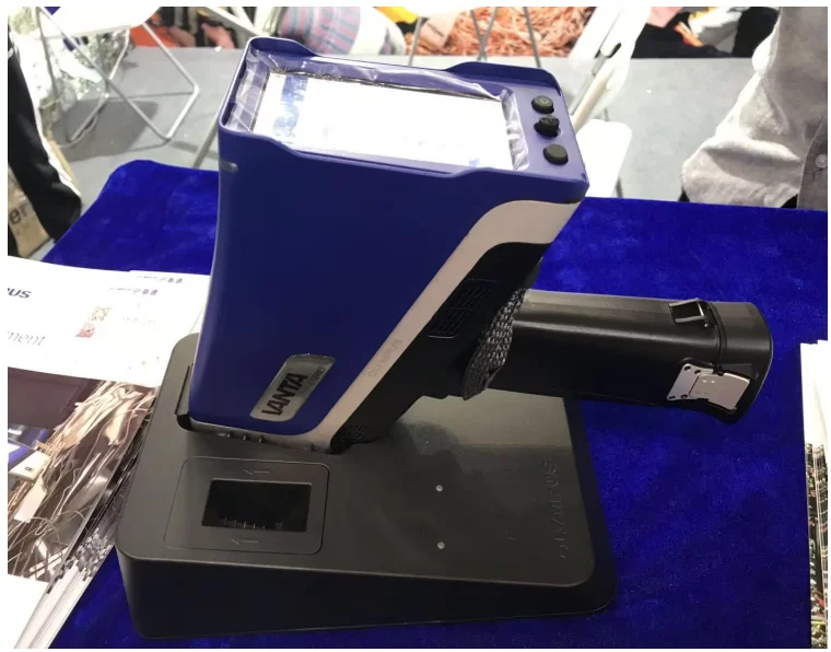 Olympus Vanta Portable Handheld XRF Analyzer Spectrometer Rapid On-Site ...