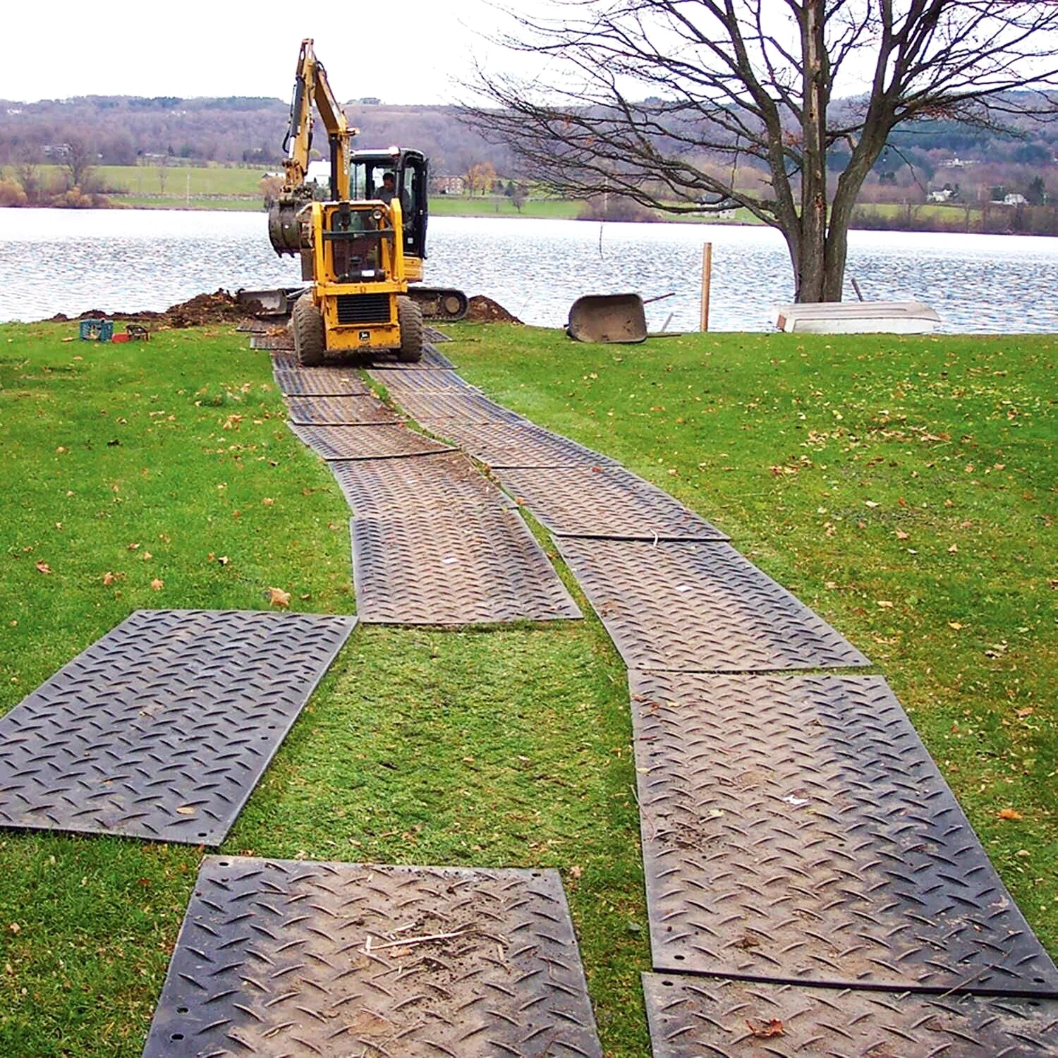 HDPE Plastic Heavy Duty Mud Temporary Road Mat - Durable & Customizable