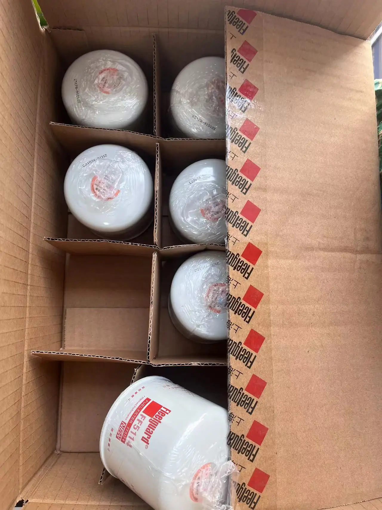 Replace Oil Filter LF9001 for DONGFENG Fleetguard LF9080