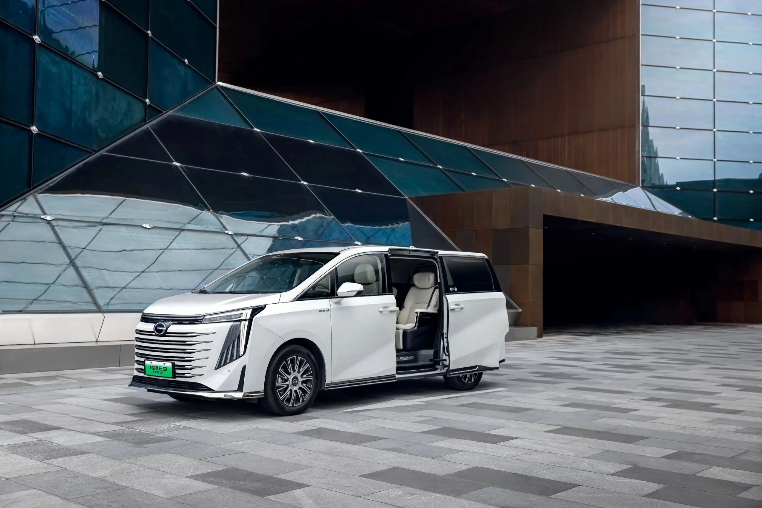 2024 Trumpchi E9 Max Model With 1032km Battery Life 190 Horsepower L4 Plug-in Hybrid New Energy ...