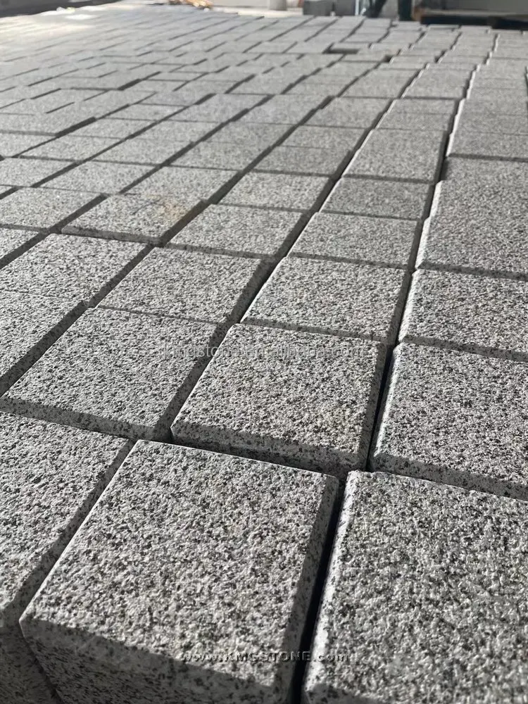 Outdoor Traditional Design Grey Flamed Natural Granite Pavers