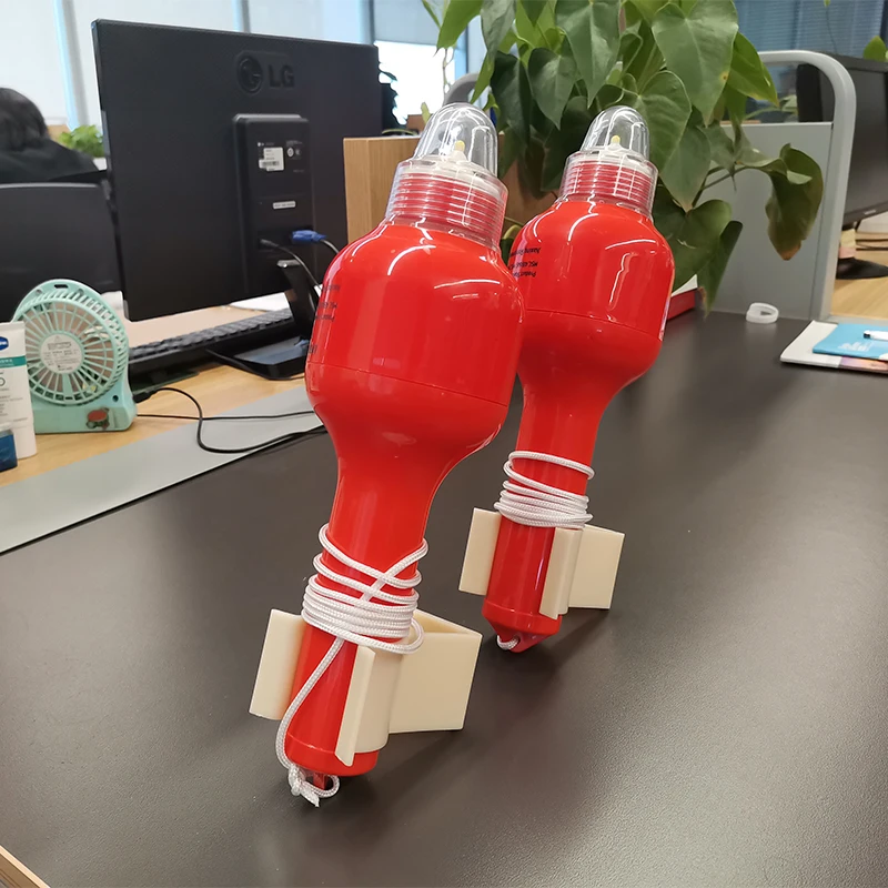 SOLAS Standard Self Igniting Light for Lifebuoy| Alibaba.com