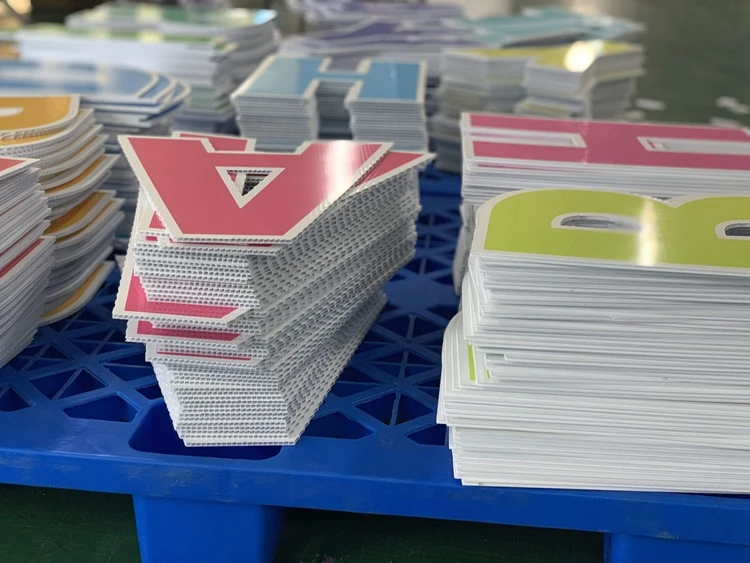 Wholesale Custom Made Shape Pp Material Corrugated Plastic Sign Board ...