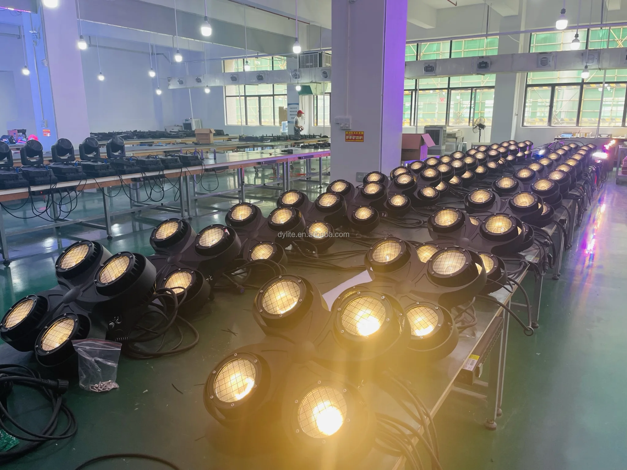 Wedding Stage Event IP65 Outdoor 4 Eyes/4x100w Led Cob Blinder Light ...