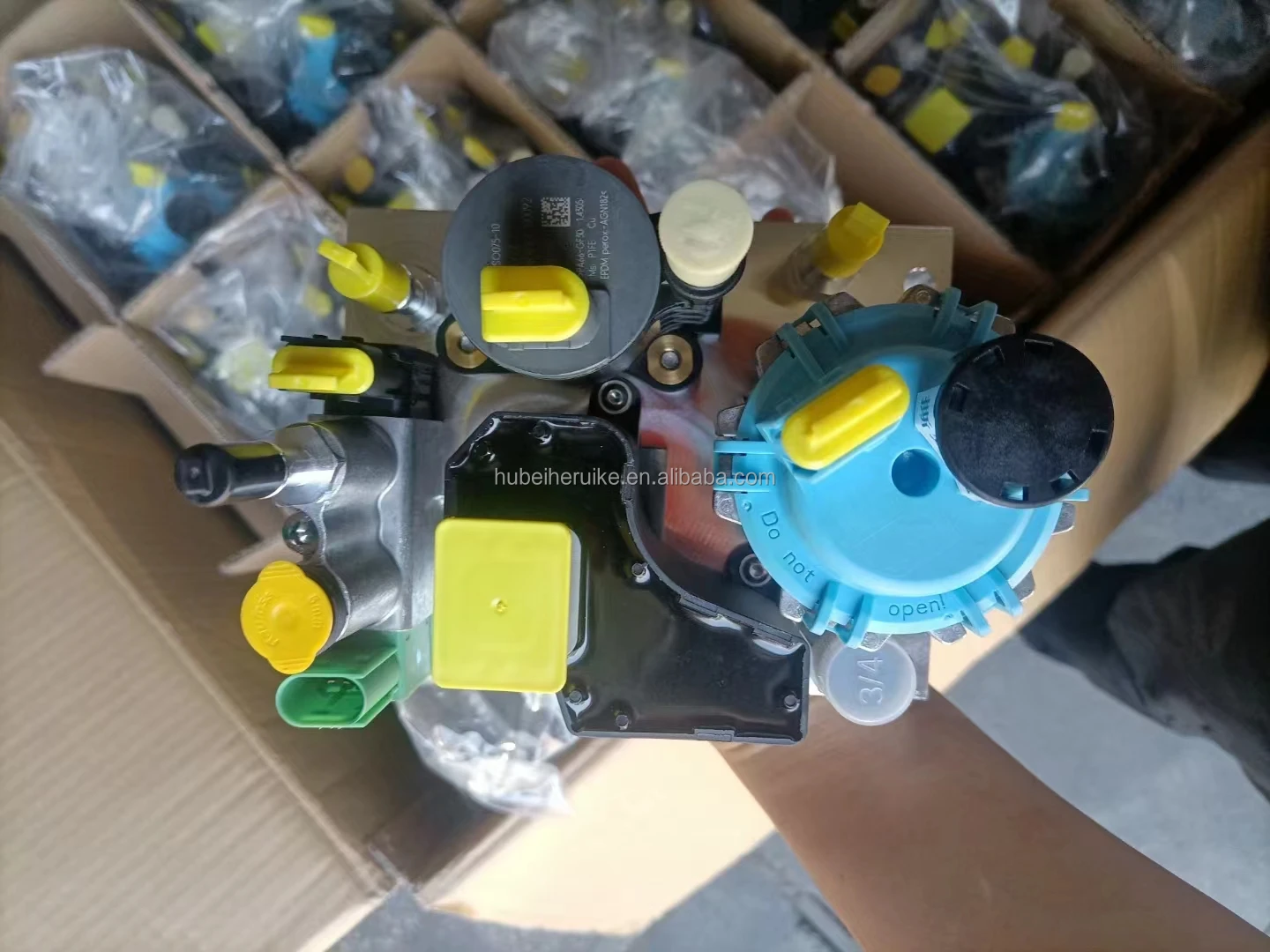 Adblue Pump Urea Dosing Pump 85022215 23387854 22209519 Urea Pump ...