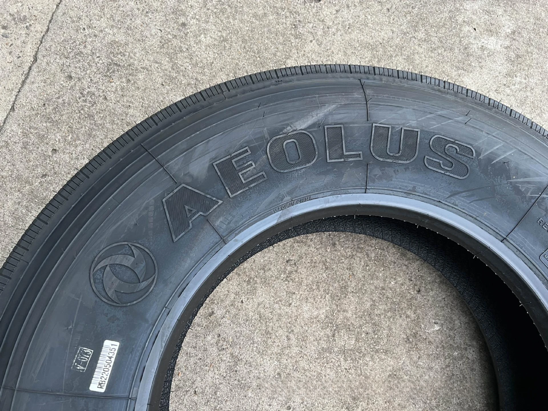 China Aeolus Brand Tires 12r22.5 10r22.5 11r22.5 Aeolus Truck Tires ...