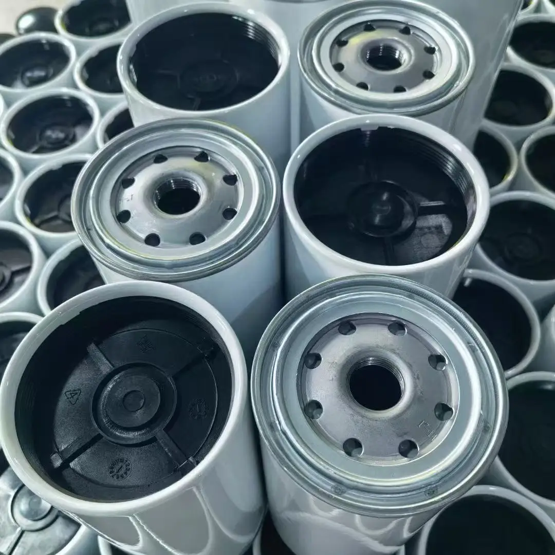 새로운 조건 연료 필터 PL420/7X FS20071 WF10388 1535268 R420PL K165032 BF1297-0 ...