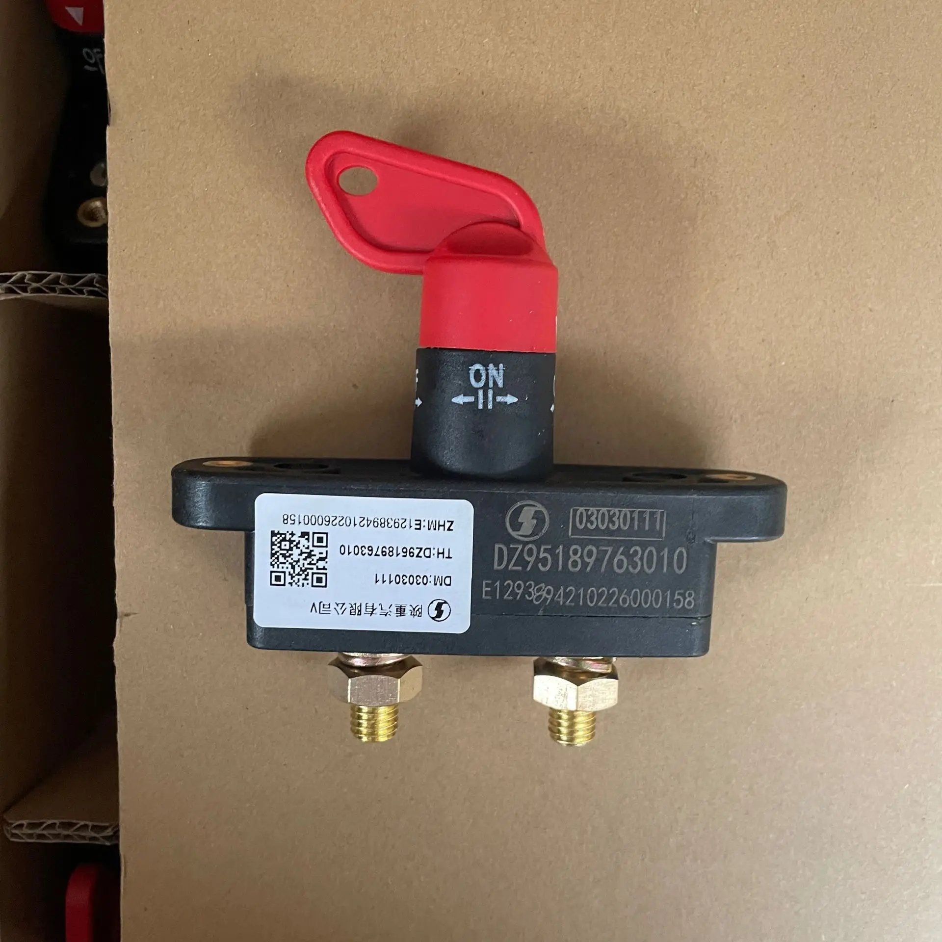 Shacman Delong F2000 F3000truck Parts Model Battery Main Switch ...
