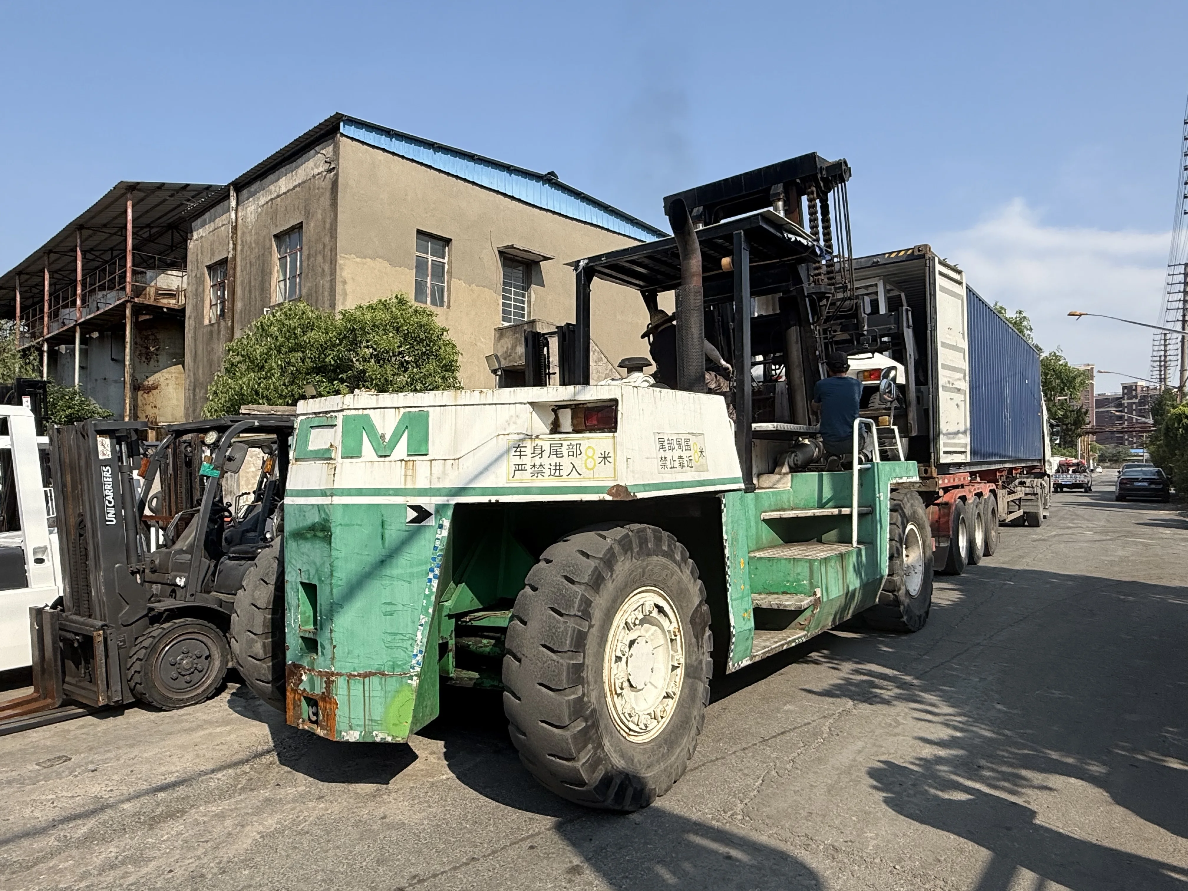 TCM FD250 Japanese Diesel Engine Powered Used Stacker Forklift Truck 1. ...