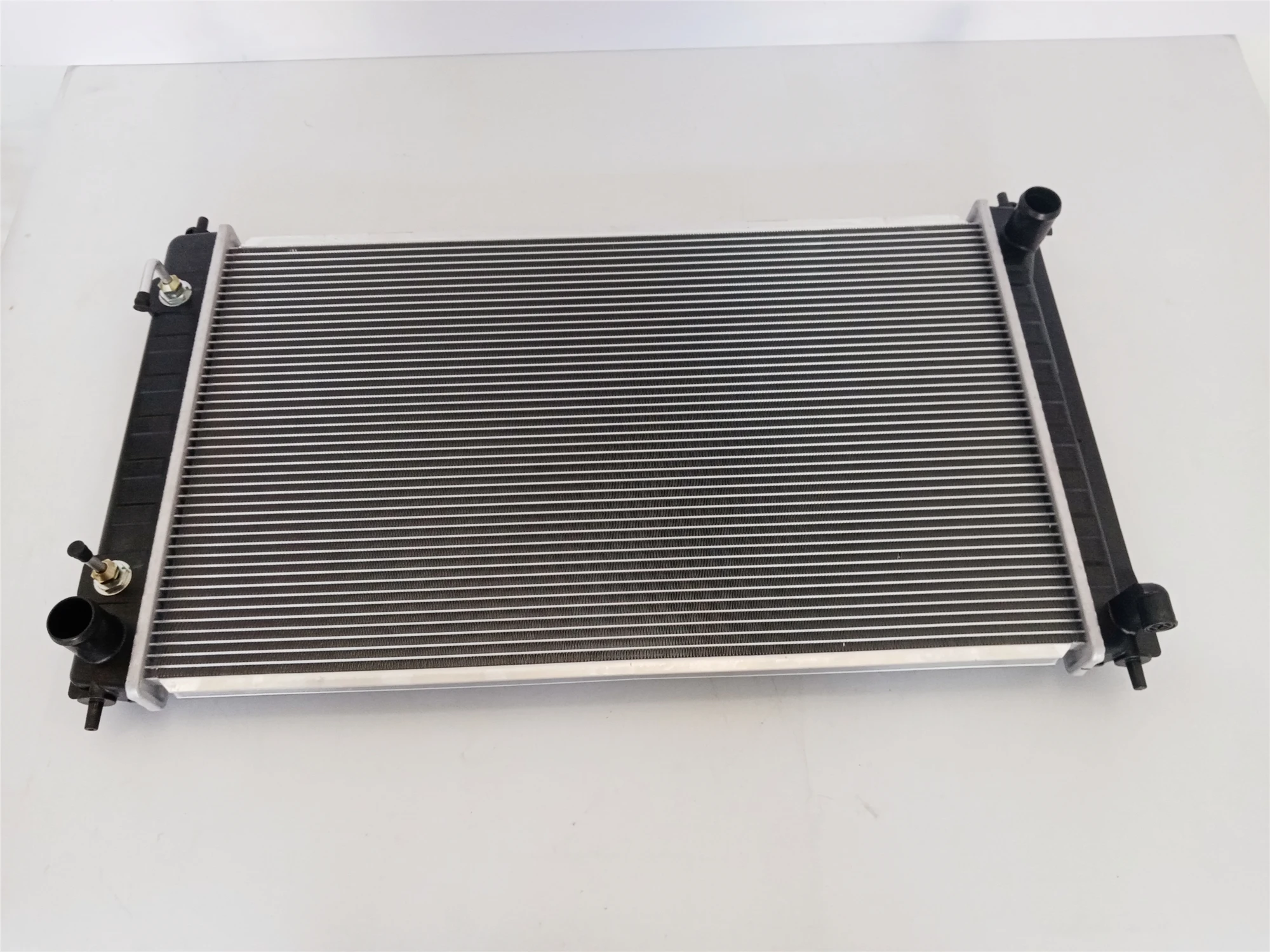 Aluminum Auto Radiator Pa66-gf30 21460-jn90a For Nissan Oem Genuine ...