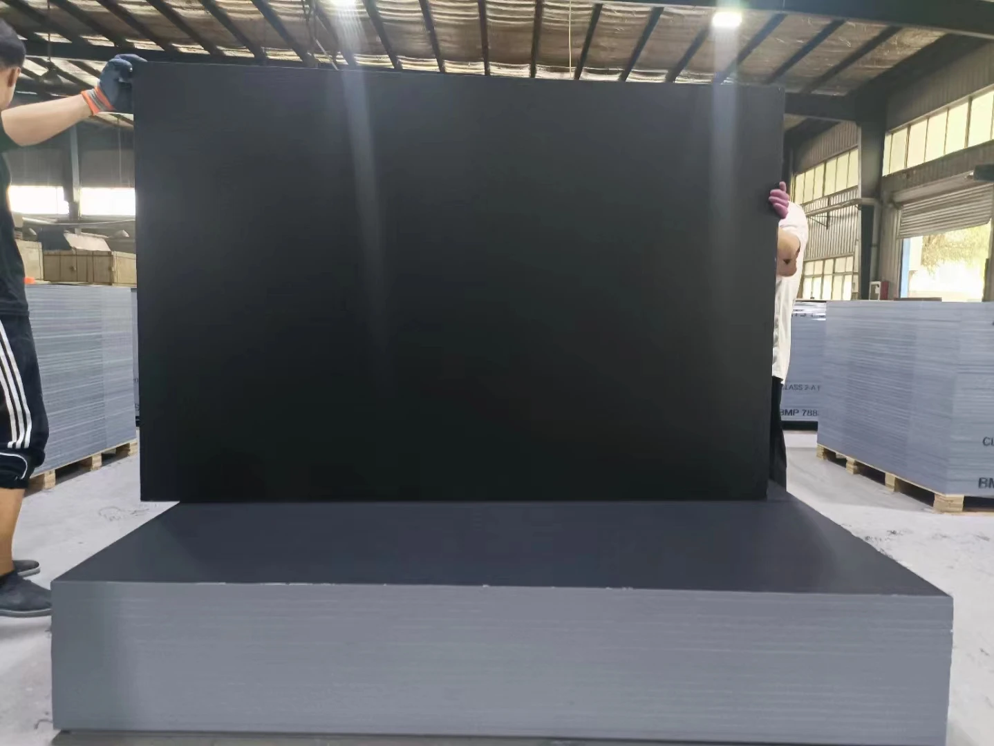 ZMADTO Concrete Formwork - Durable 17mm Black Film Faced Plywood