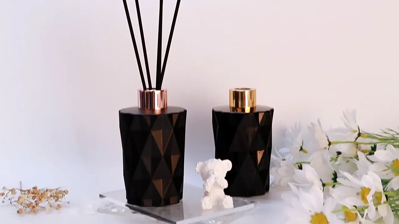 Wholesale 200ml Matte Black Aromatherapy Bottle Home Decor Glass Bottle ...