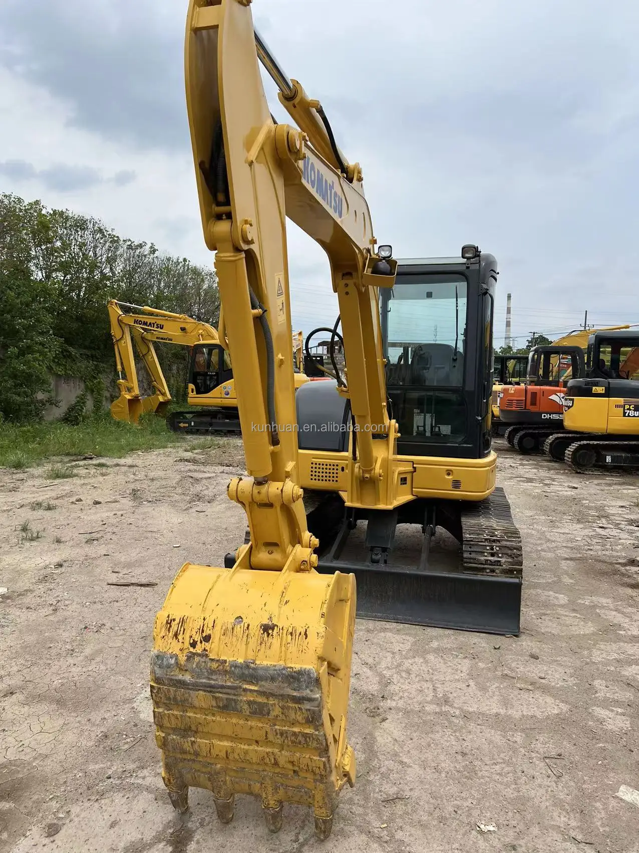 Used Komatsu Pc55 Excavator In Lowest Price With High Quality Used Original Japan Pc55mr Digger ...