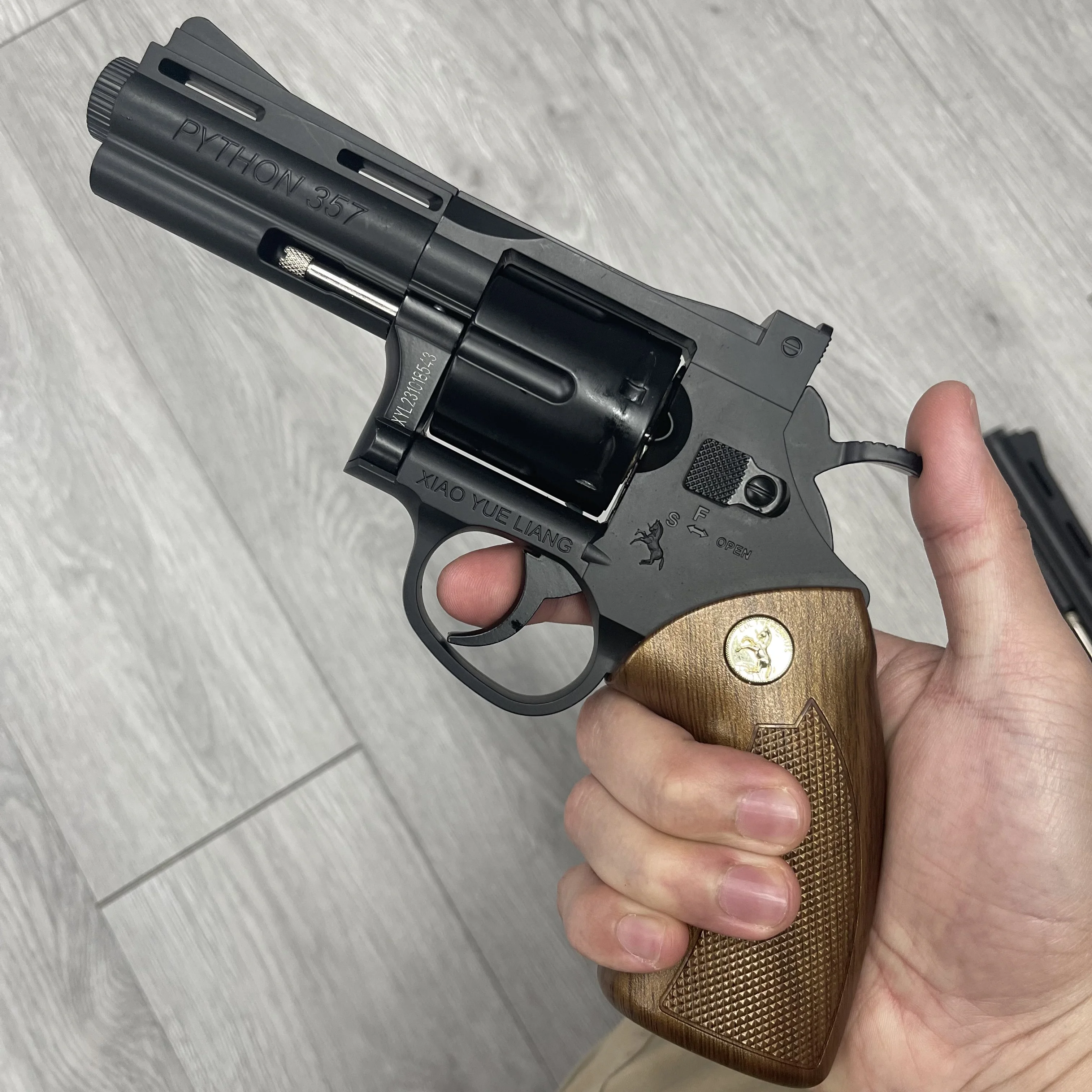 Metal Zp5 Revolver Shell Ejecting Soft Bullet Pistol Gun Toy Alloy ...