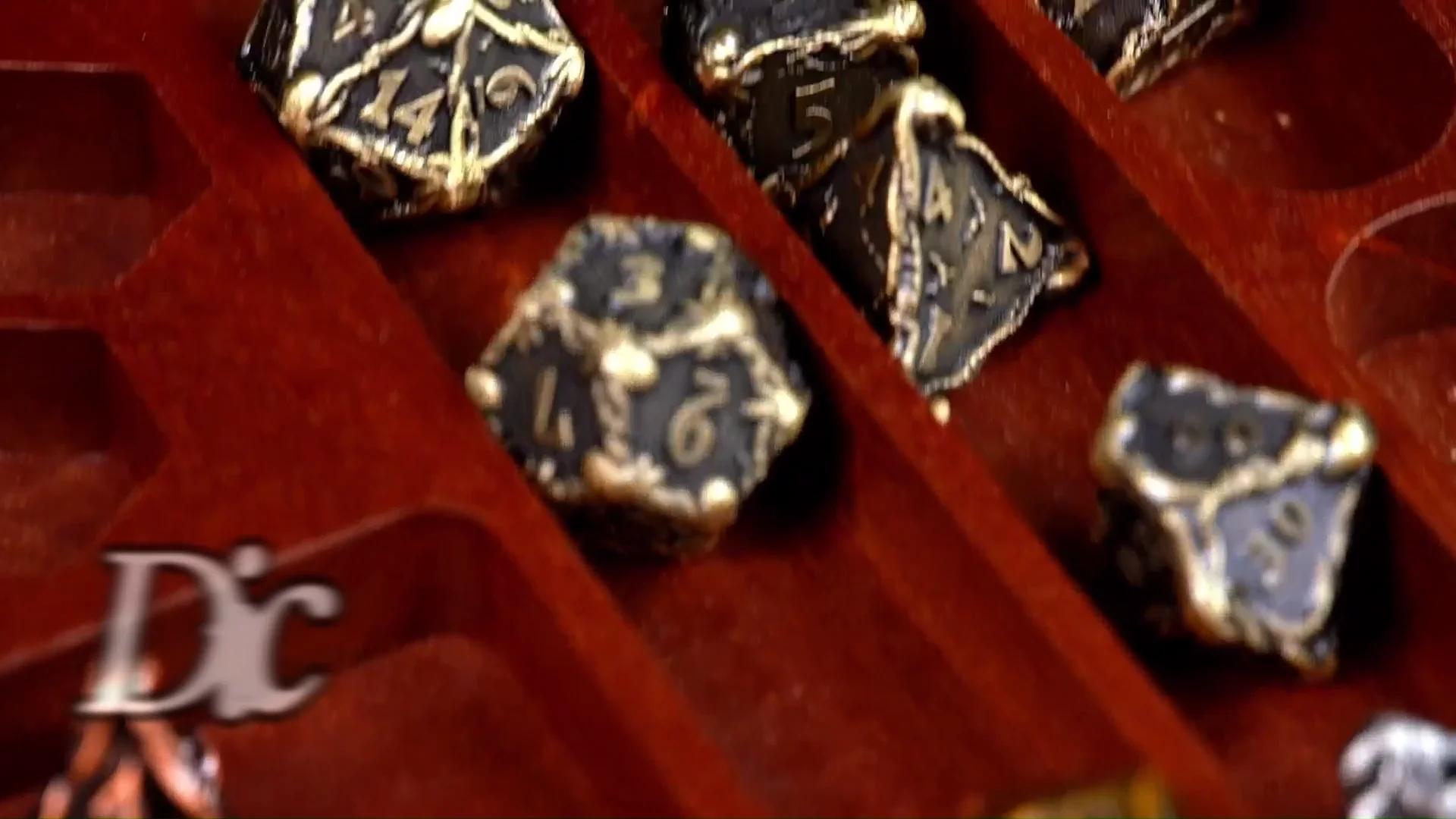 Professional Wholesaler Design Custom Metal Dice Die Casting Engraving ...