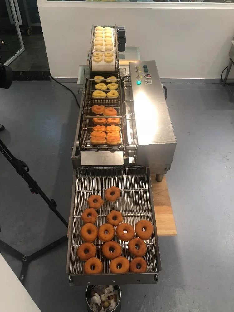 Commercial Yeast-Raised Donut Making Machine - Fully Automatic 304 ...