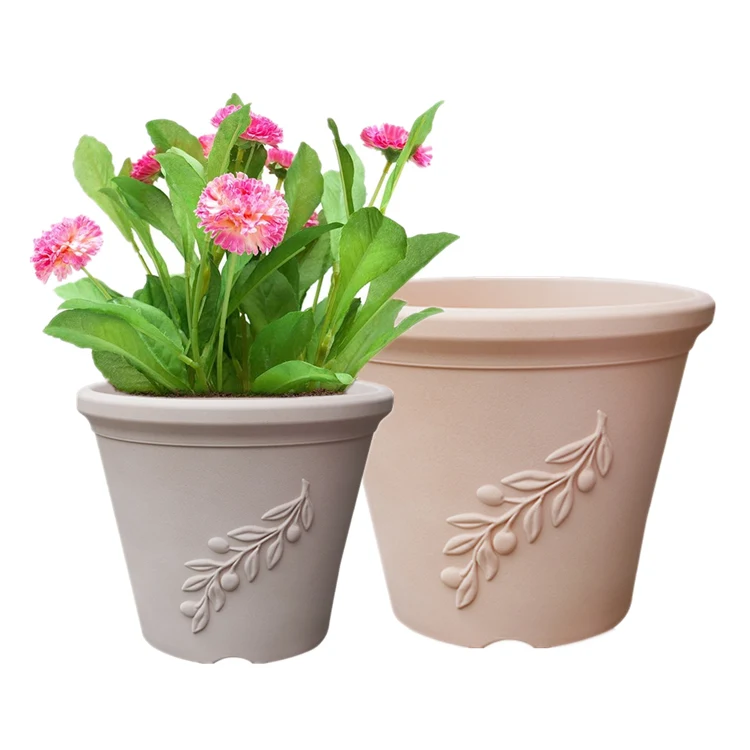 Plastic Gamle Design: Elegant Flower Pots for Indoor Gardens