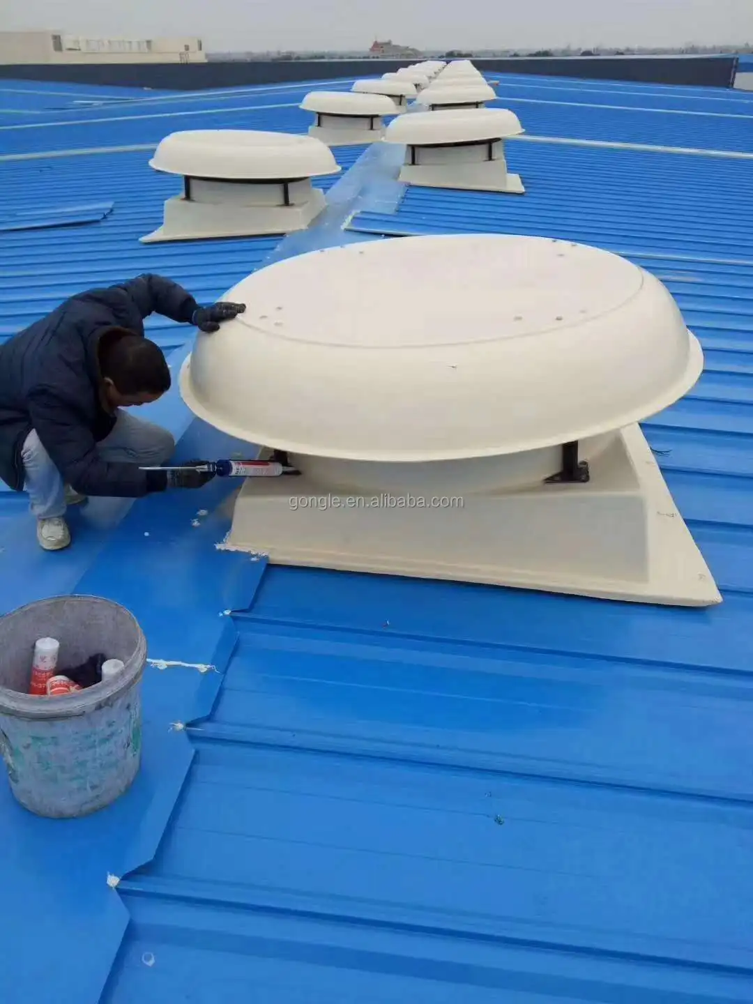 Large Size Roof Mounted Industrial Exhaust Fan Roof Air Extractor - Buy ...