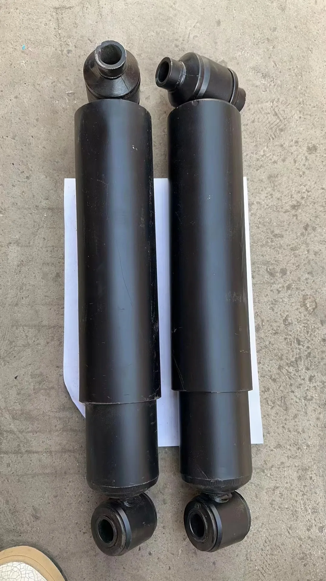 Heavy Truck Spare Parts Rear Air Suspension Shock Absorber 0063263100 ...