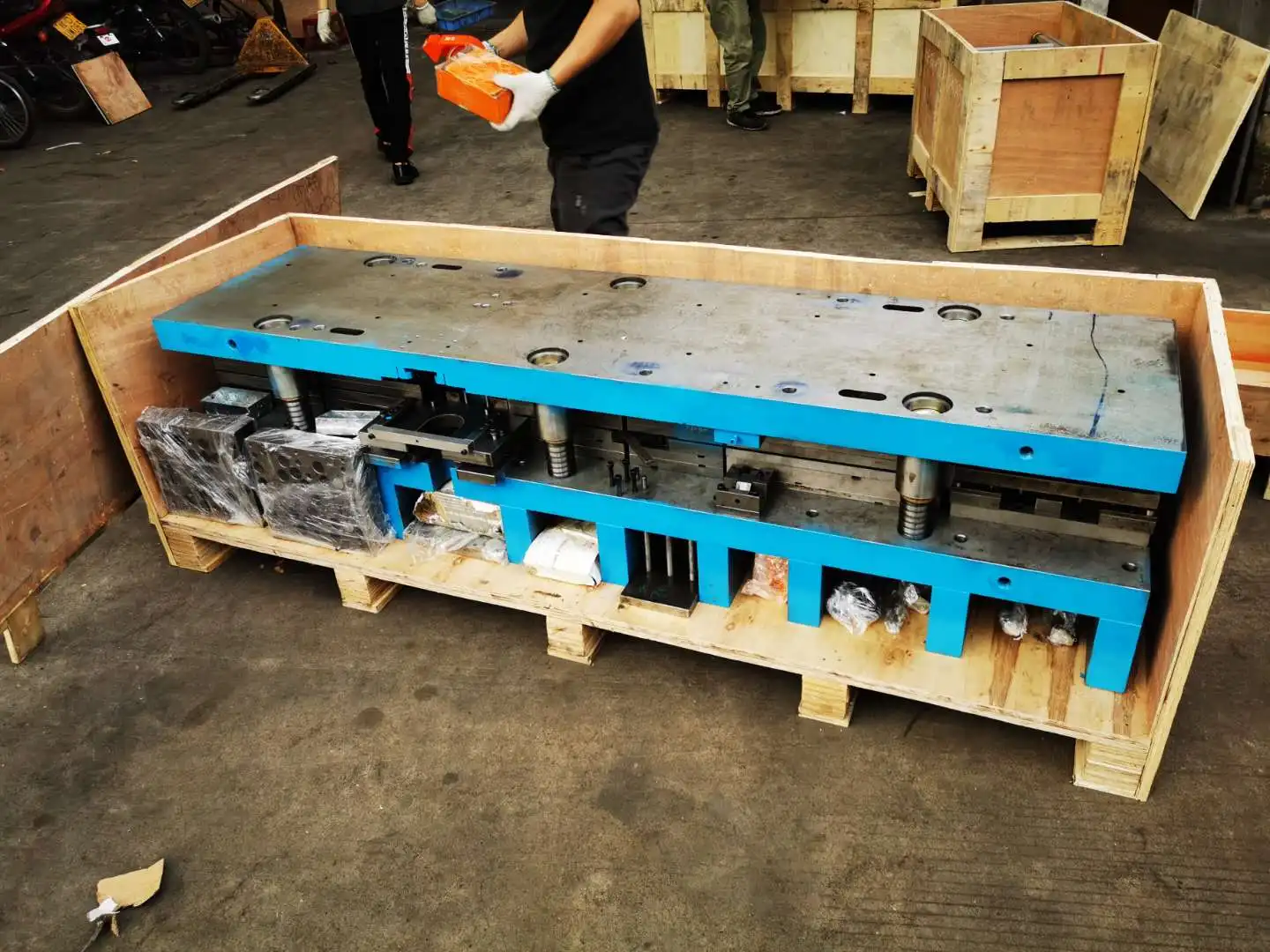 Metal Switch Junction Conduit Socket Box Making Punching Machine - Buy ...