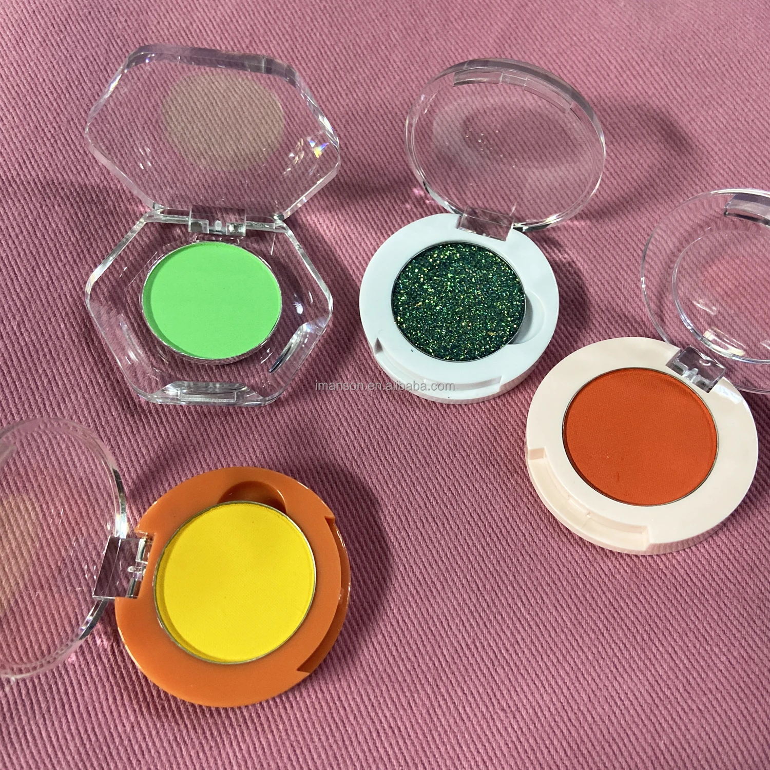 Press Pigments in Makeup - High Quality Vegan Eyeshadow