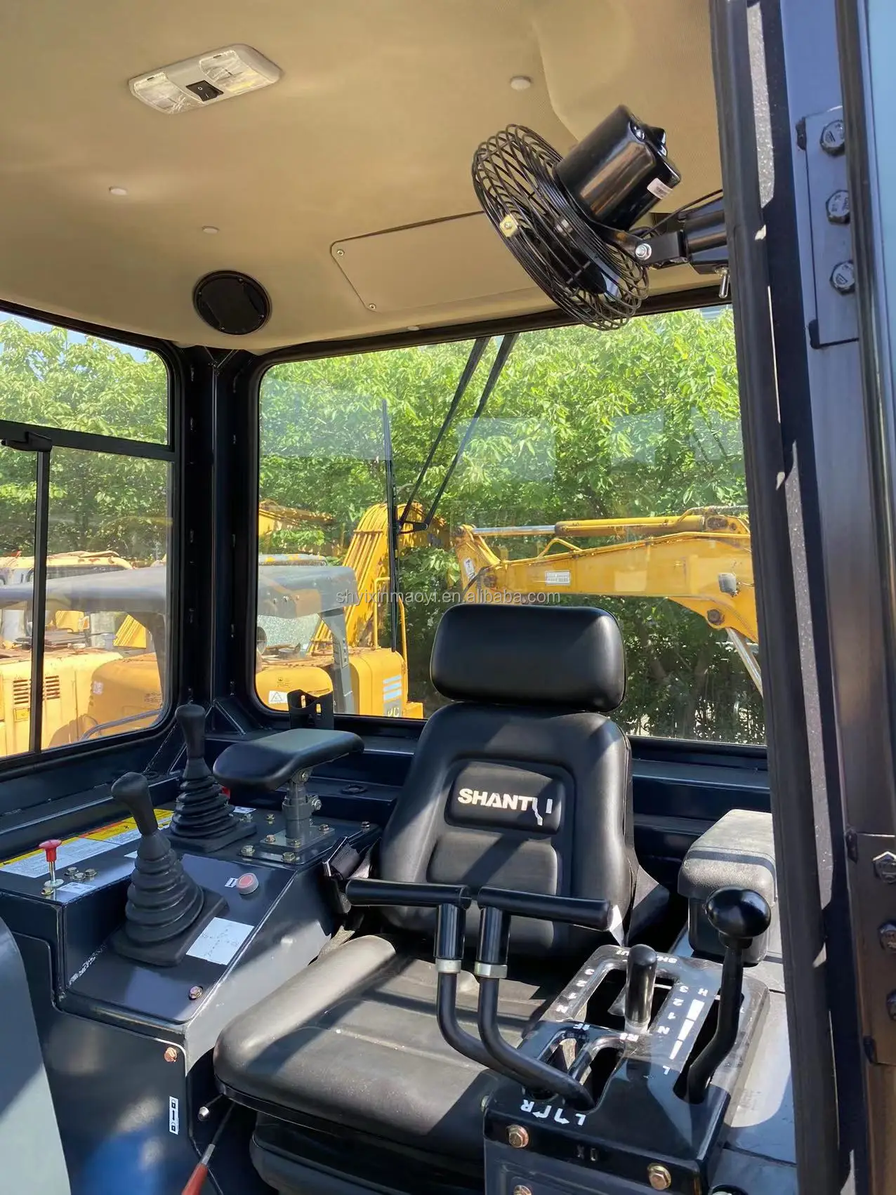 Sd22 Bulldozer Sd32 Crawler Bulldozers Shantui Same Style Bulldozer Low Price In Perfect ...