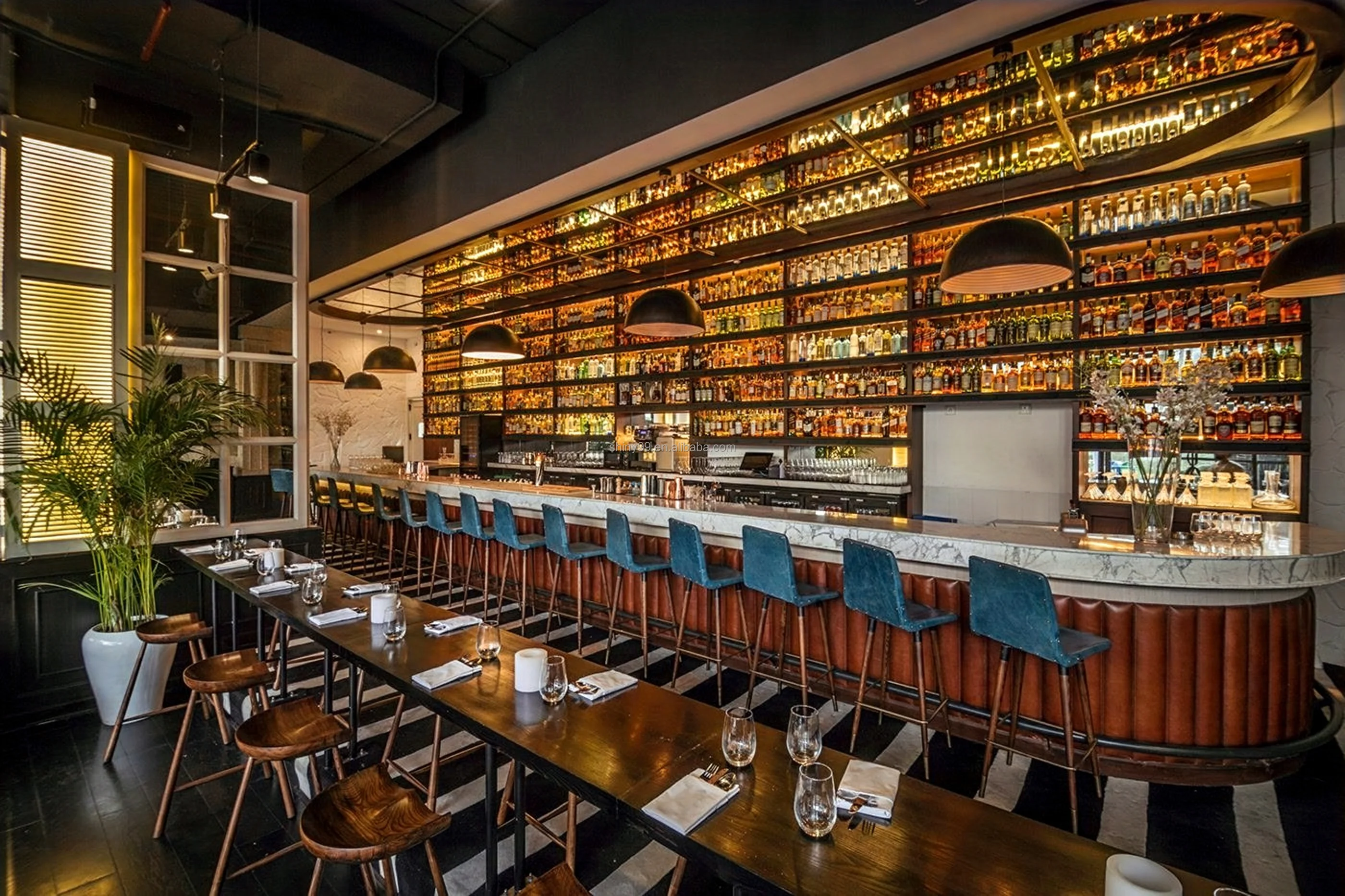 Luxury Irish Pub Bar Counter Design - Customizable Furnishings