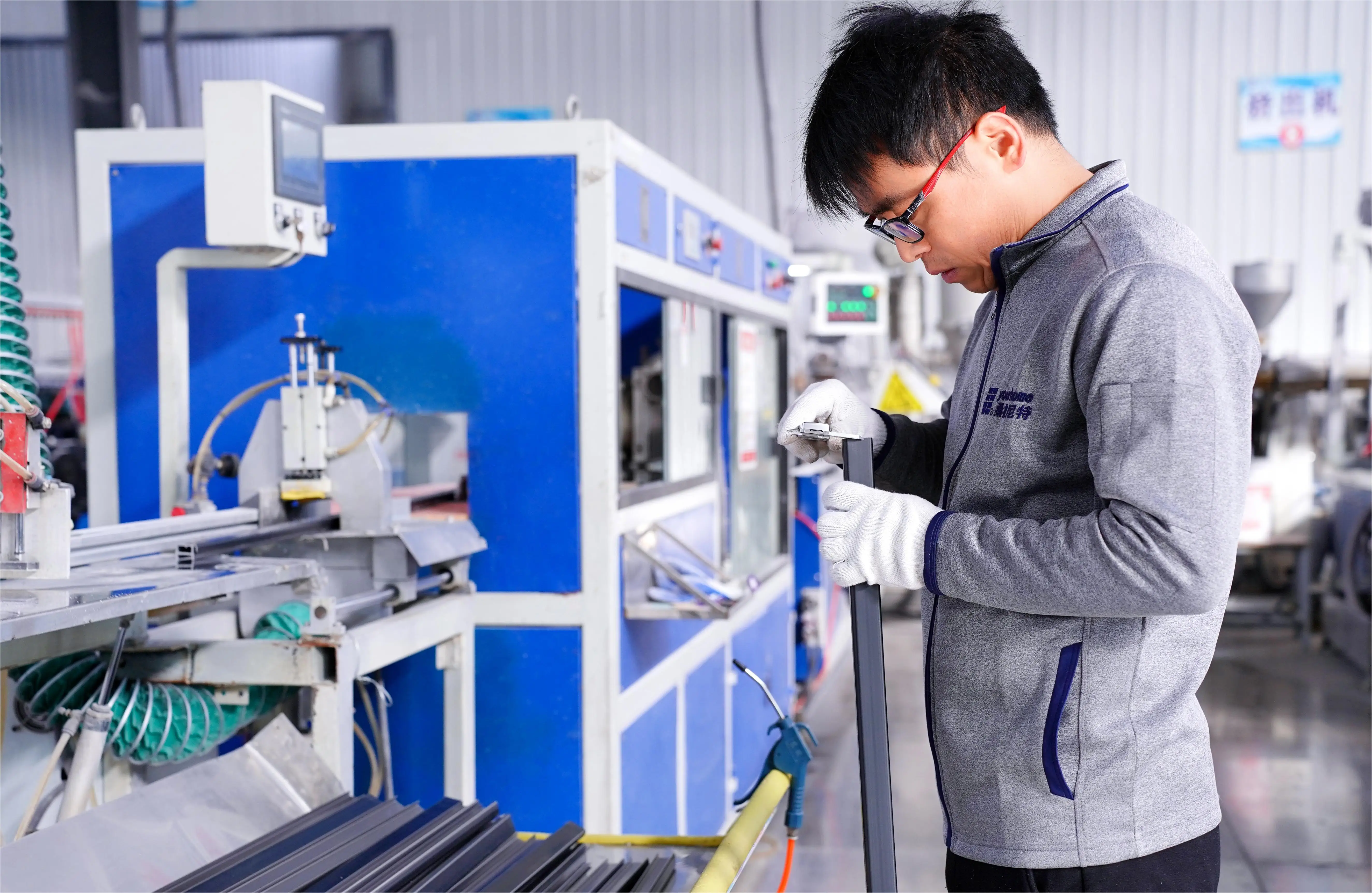 Plantation Shutter Components Shutter Louvers Plantation Shutters Wood ...