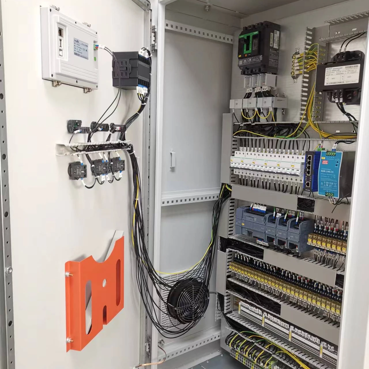 Customized Manufacturer Plc Programming Logic Controller Plc Based Controlling Panel