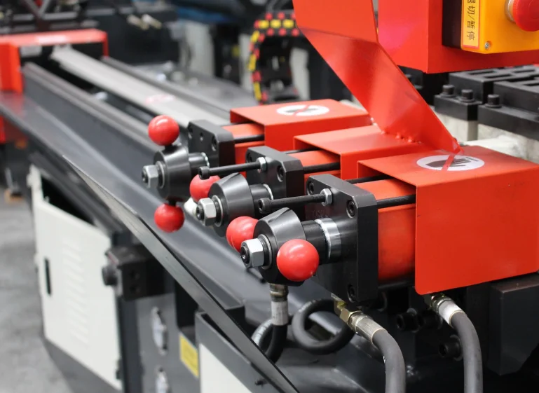 425CNC Servo Hydraulic Stainless Steel Pipe Cutter Metal Cold Sawing ...