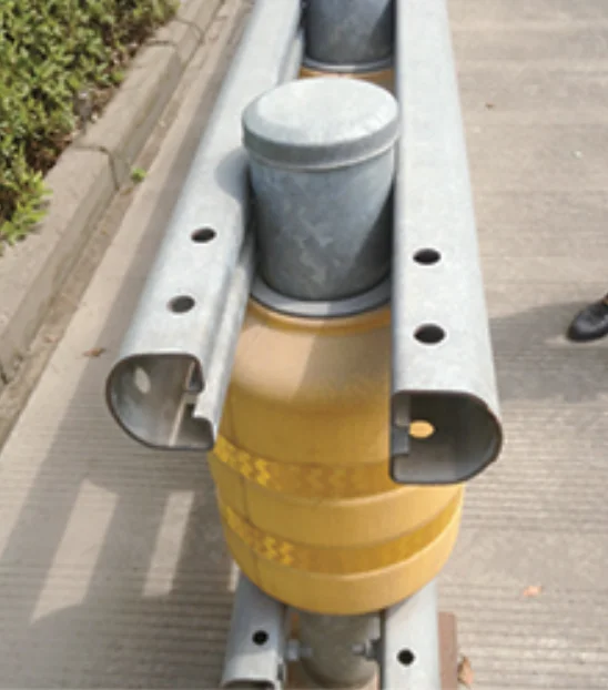 Traffic Safety Eva Buckets Rolling Anti Crash Guardrail Road Roller ...