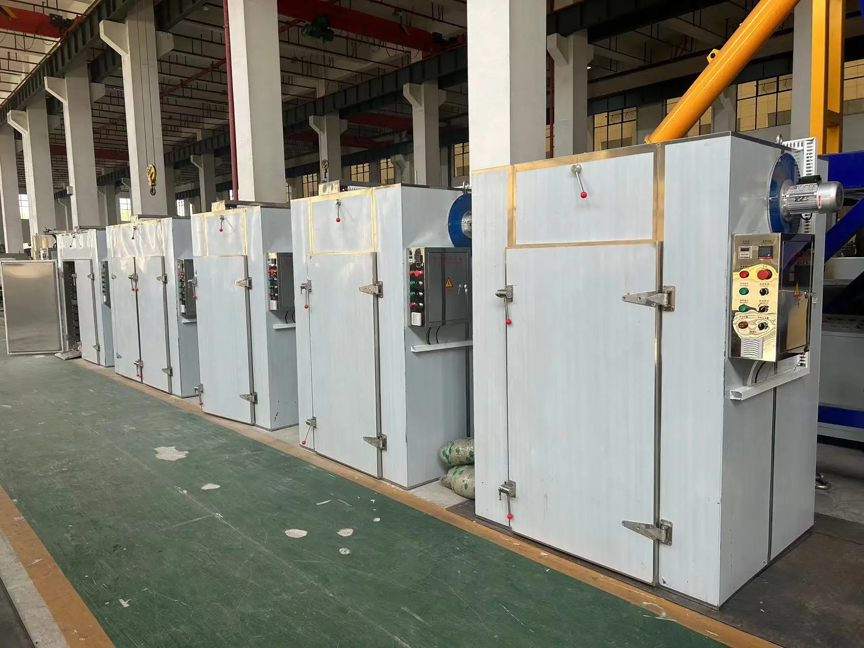 Industrial Food Dehydrator - Efficient Dried Fruit Machine