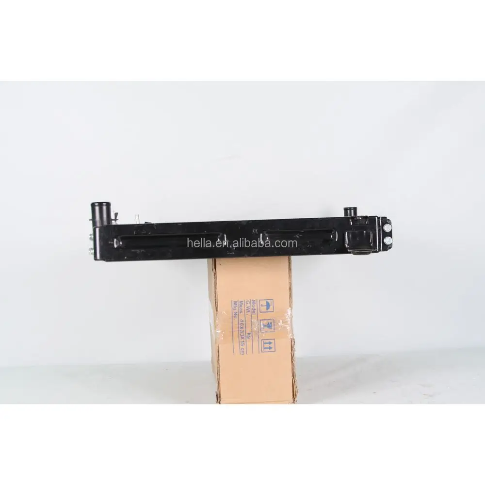 丰田LANDCRUISER 4.2 16400的汽车散热器-66110 16400-66111 16400-66120 16400-66170 ...