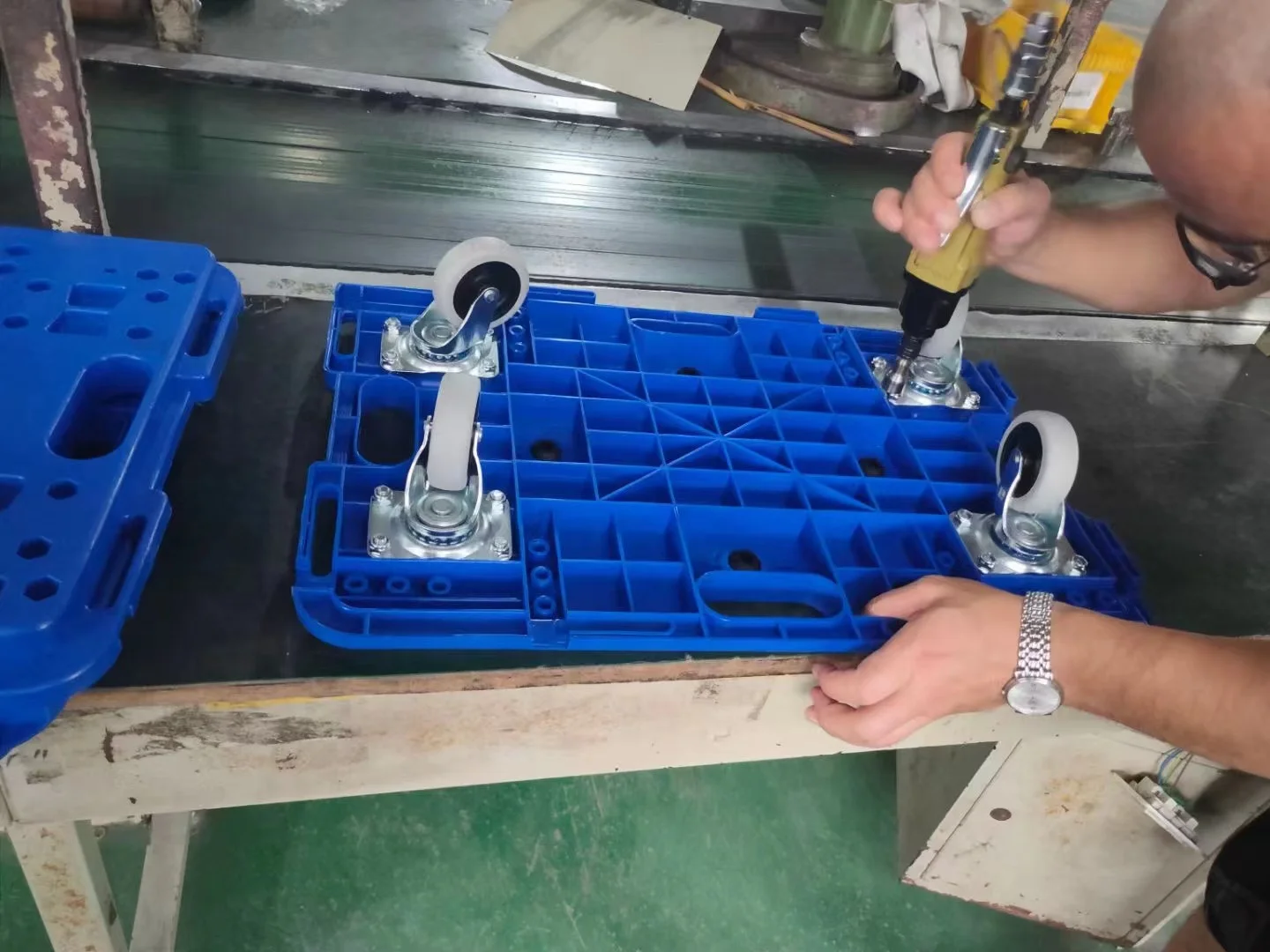 High Quality Movable Plastic Dolly Cart With Tpr Caster - Buy Platform ...