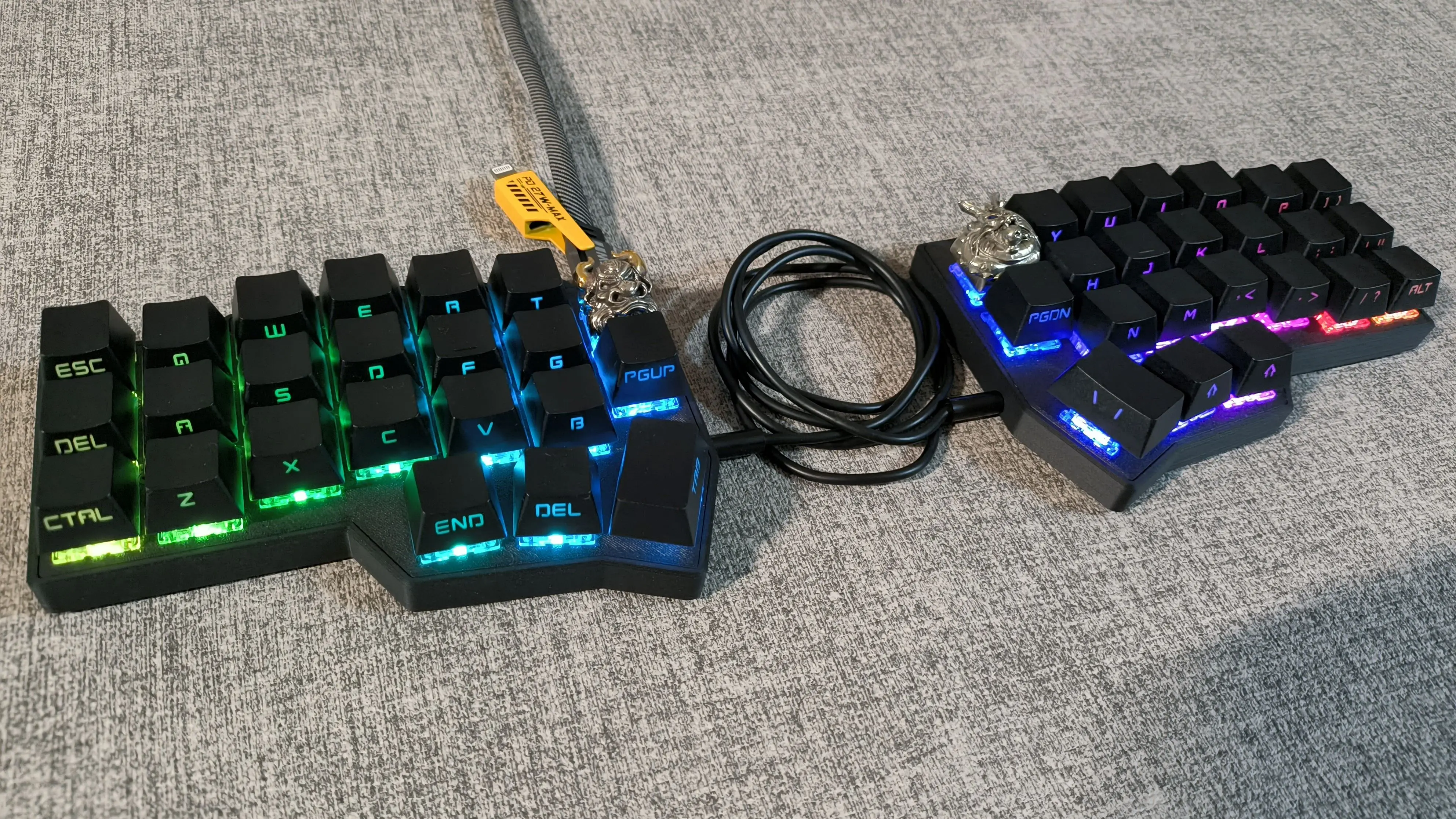 Core CRKBD V4 Split Ergonomic Keyboard - Comfort & Efficiency