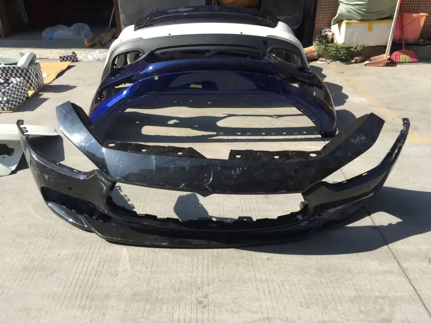 玛莎拉蒂吉卜力3.0T原始设备制造商673001803/673001801/673001804原装前保险杠| Alibaba.com