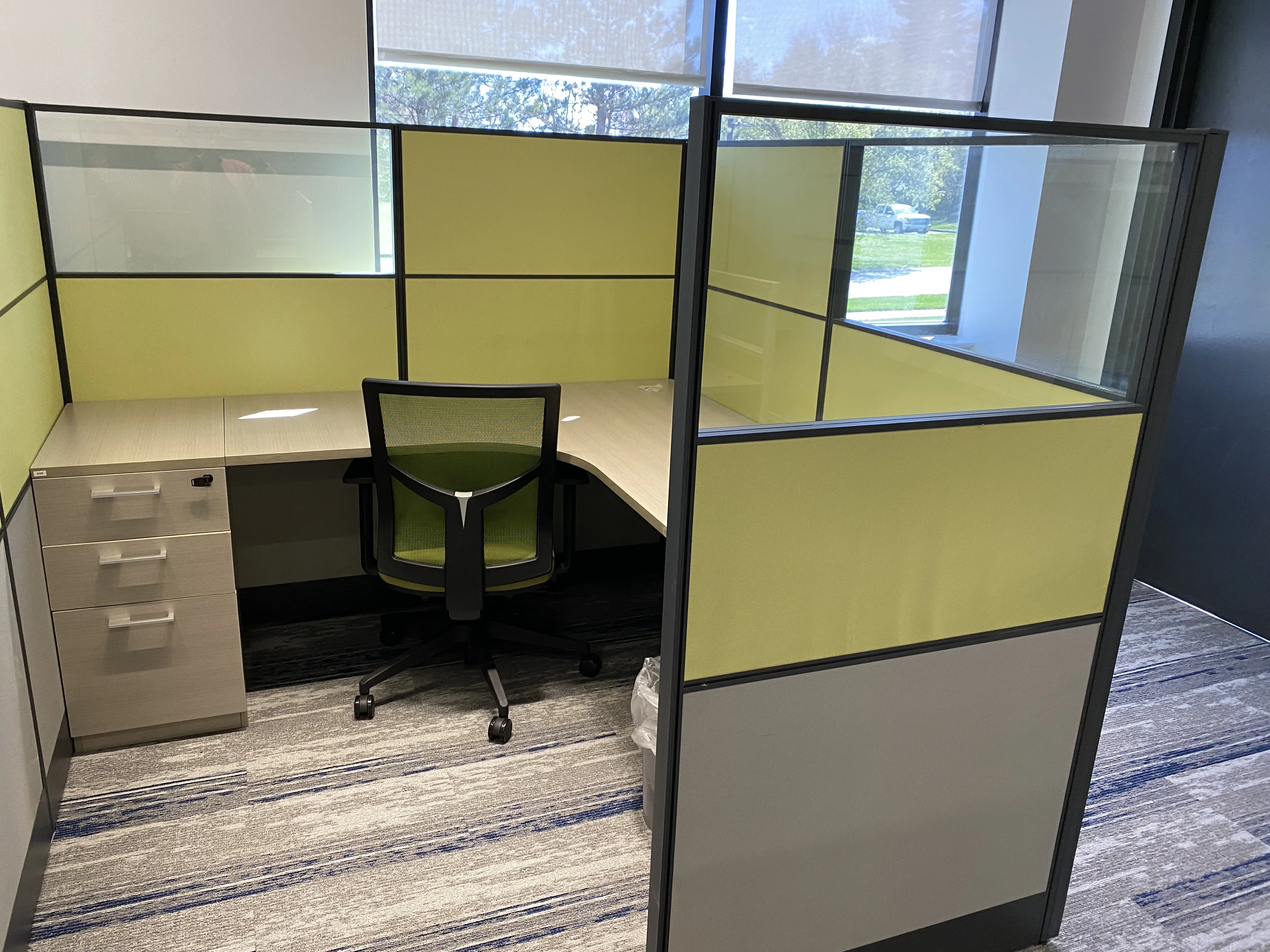 Soundproof Office Cubicles - Flexible and Durable Solutions