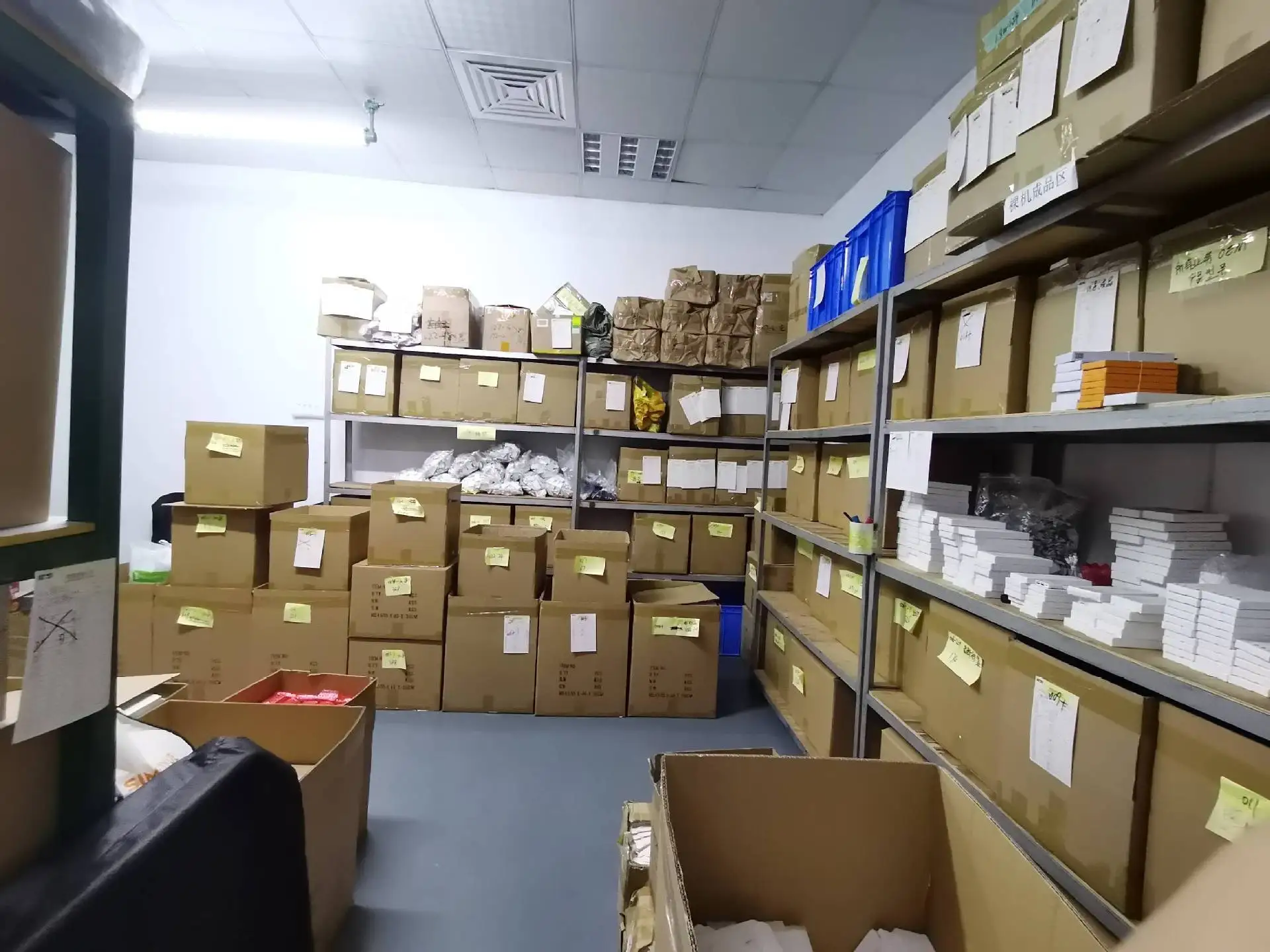 Oem 2023 Wireless Carplay Dongle Mini Plug And Play Car Smart Adapter ...