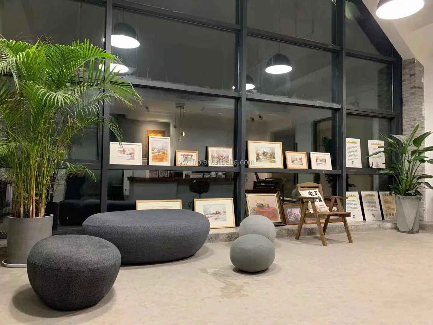 Modern Living Room Pebble Chair - Comfortable Ottoman