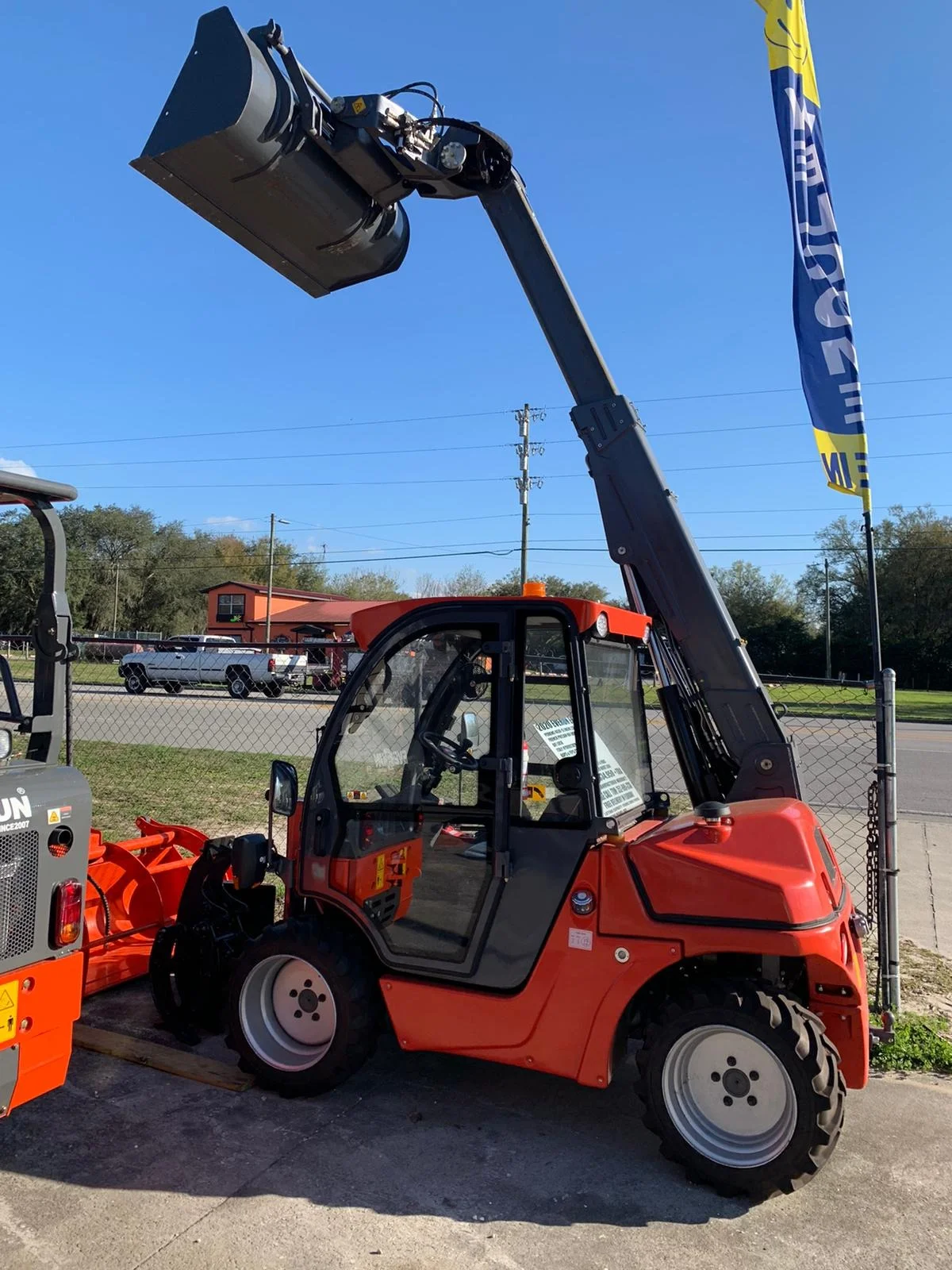 EVERUN ERT1500 - Efficient Mini Telescopic Wheel Loader