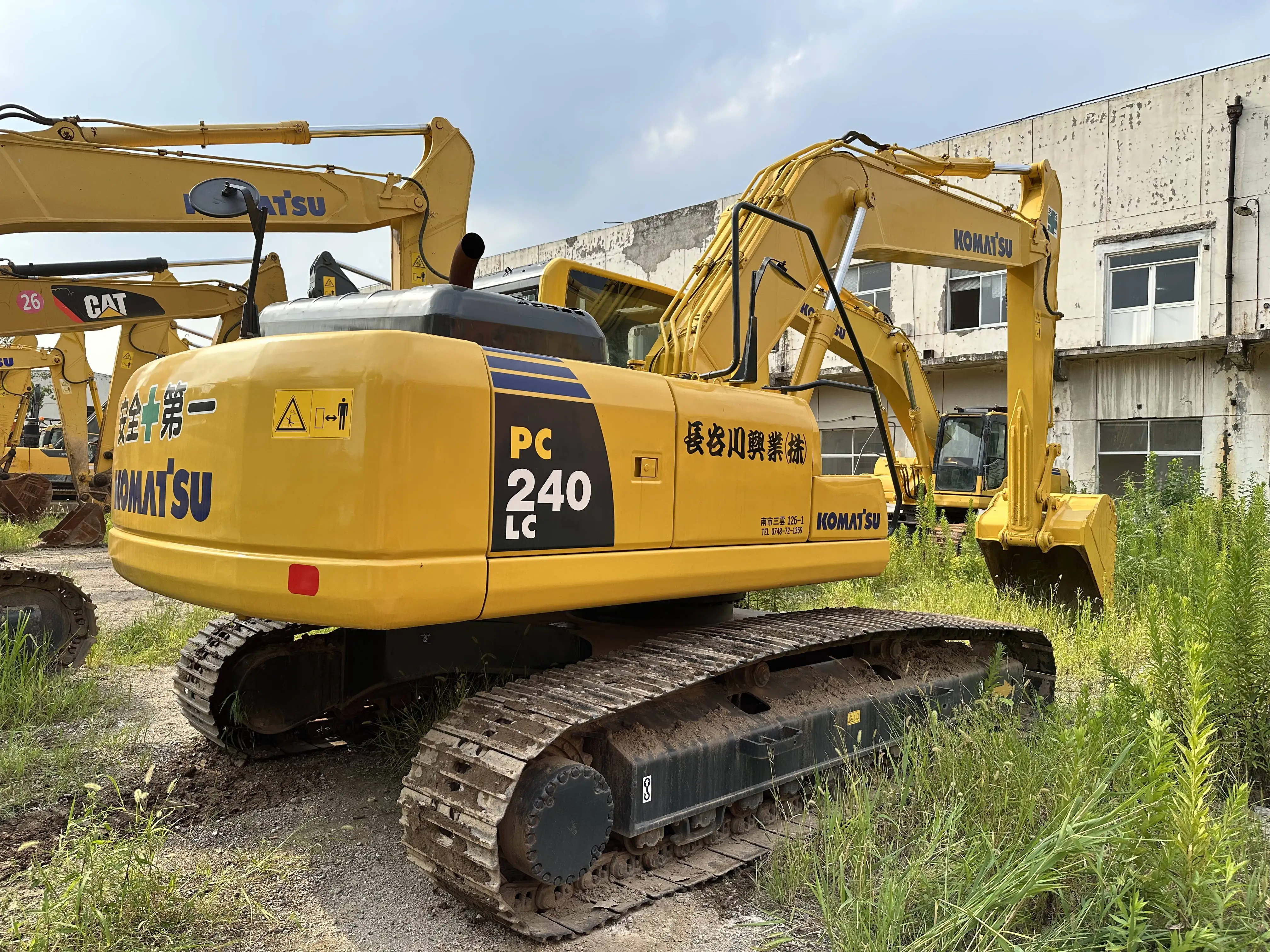 Japanese Used Komatsu Excavator Pc240-8 Earth-moving Machinery Used ...