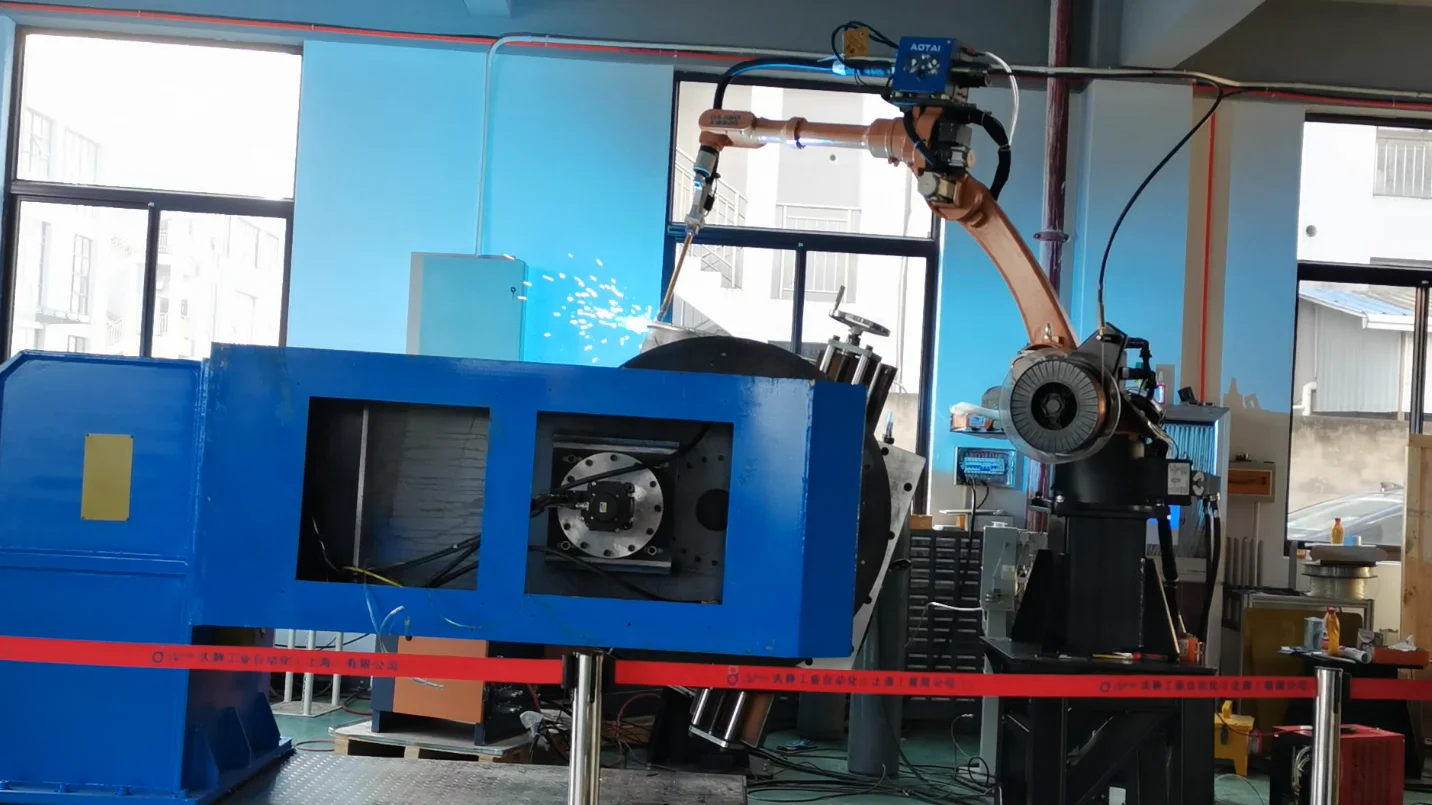 6 Axis Industrial Robot Arm Automatic Welding With Megmeet Welding ...