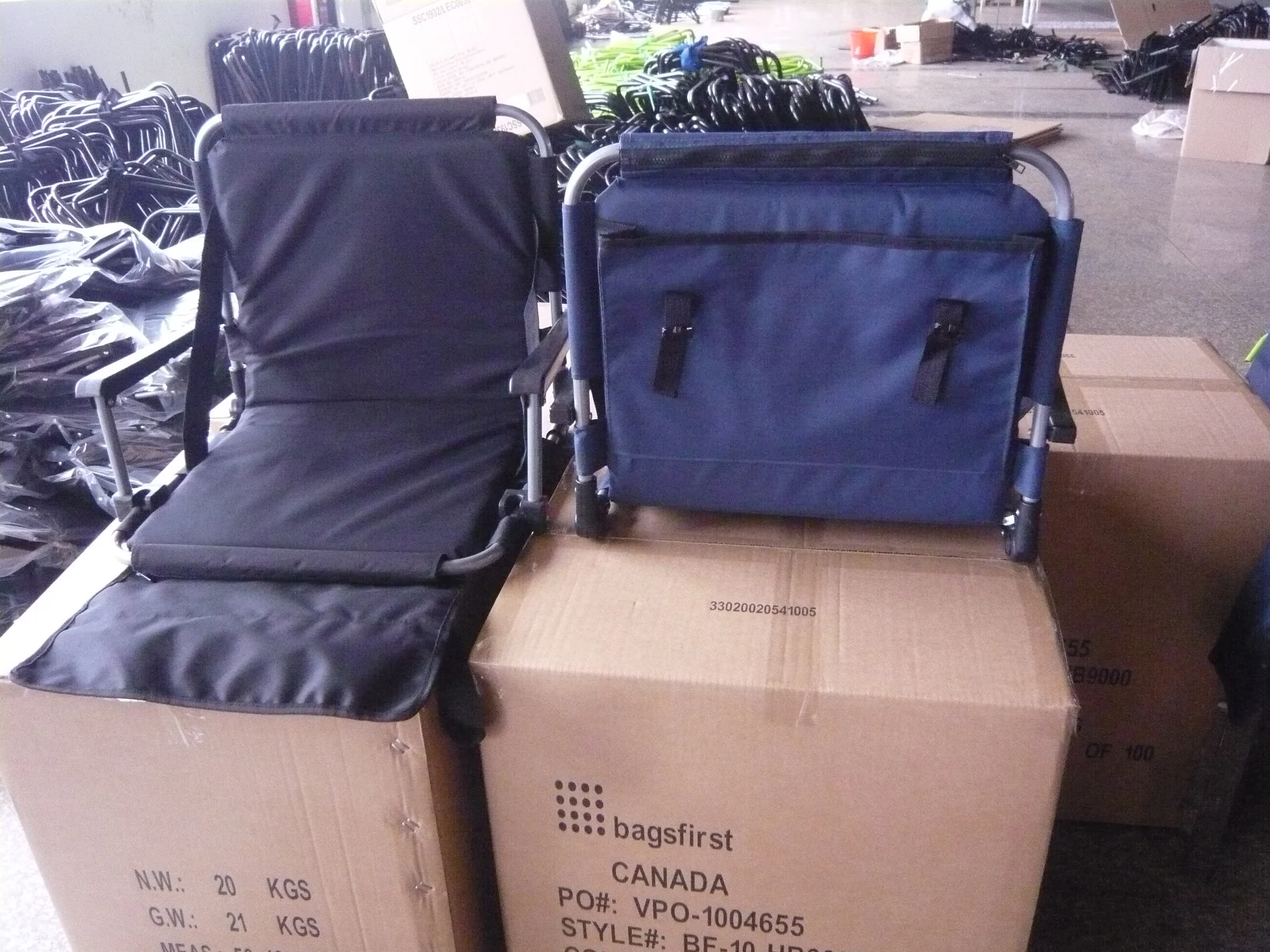 Hitree Portable Folding Beach Camping Armest Seats Stadium Seat Floor ...