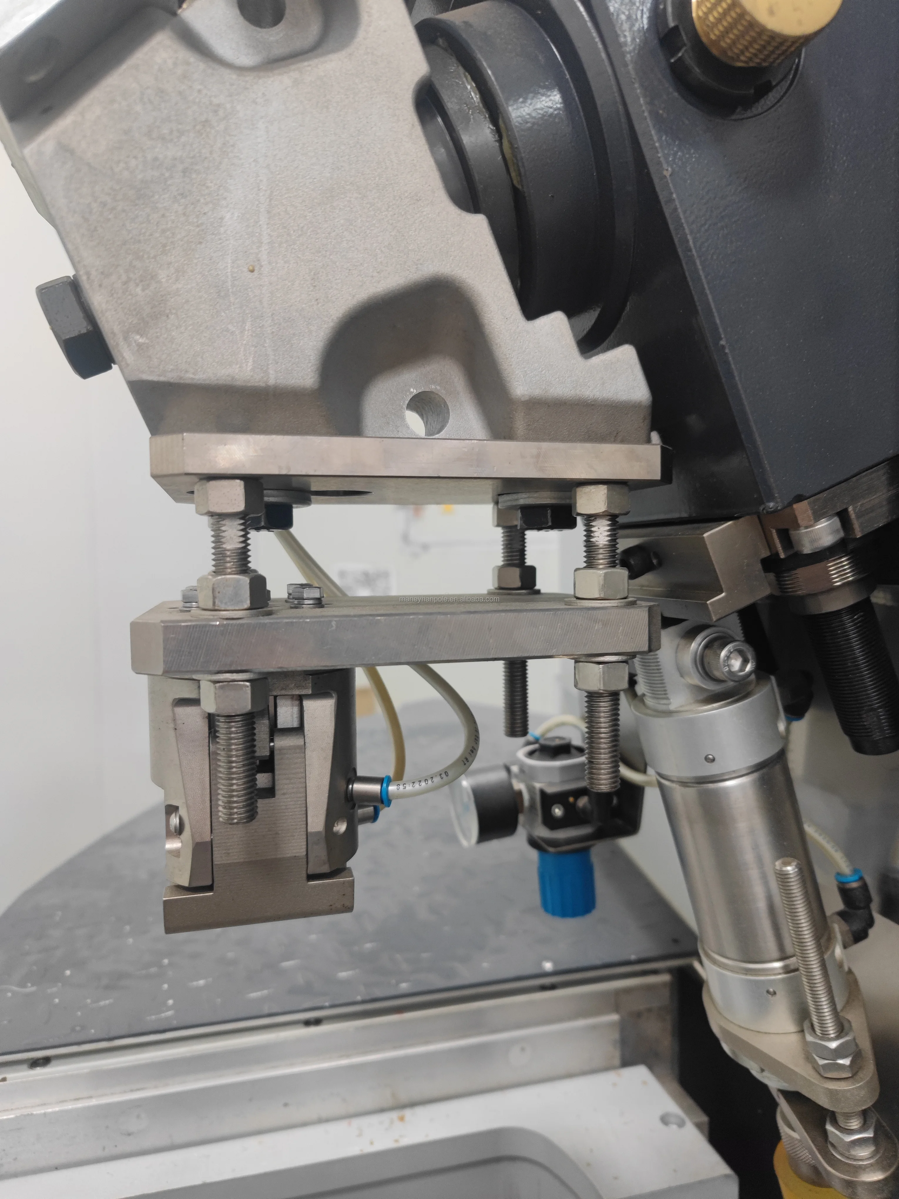 NEW MANYU DESMA TYPE PLASTIC LAST AUTOMATIC CLAMPING DEVICE ORIGINAL ...