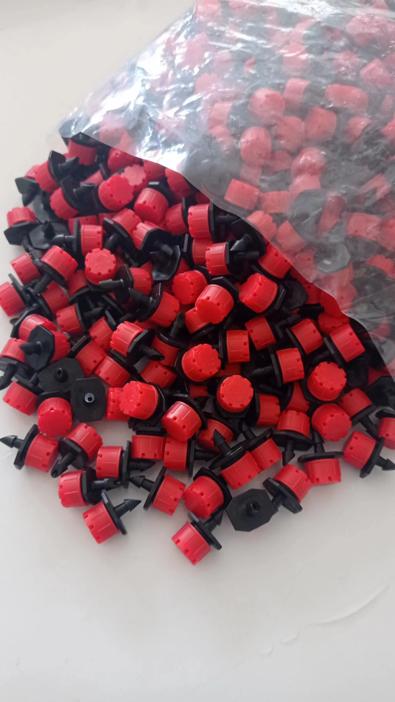 8 Holes Red Adjustable Irrigation Dripper Pressure Compensated Dripper ...