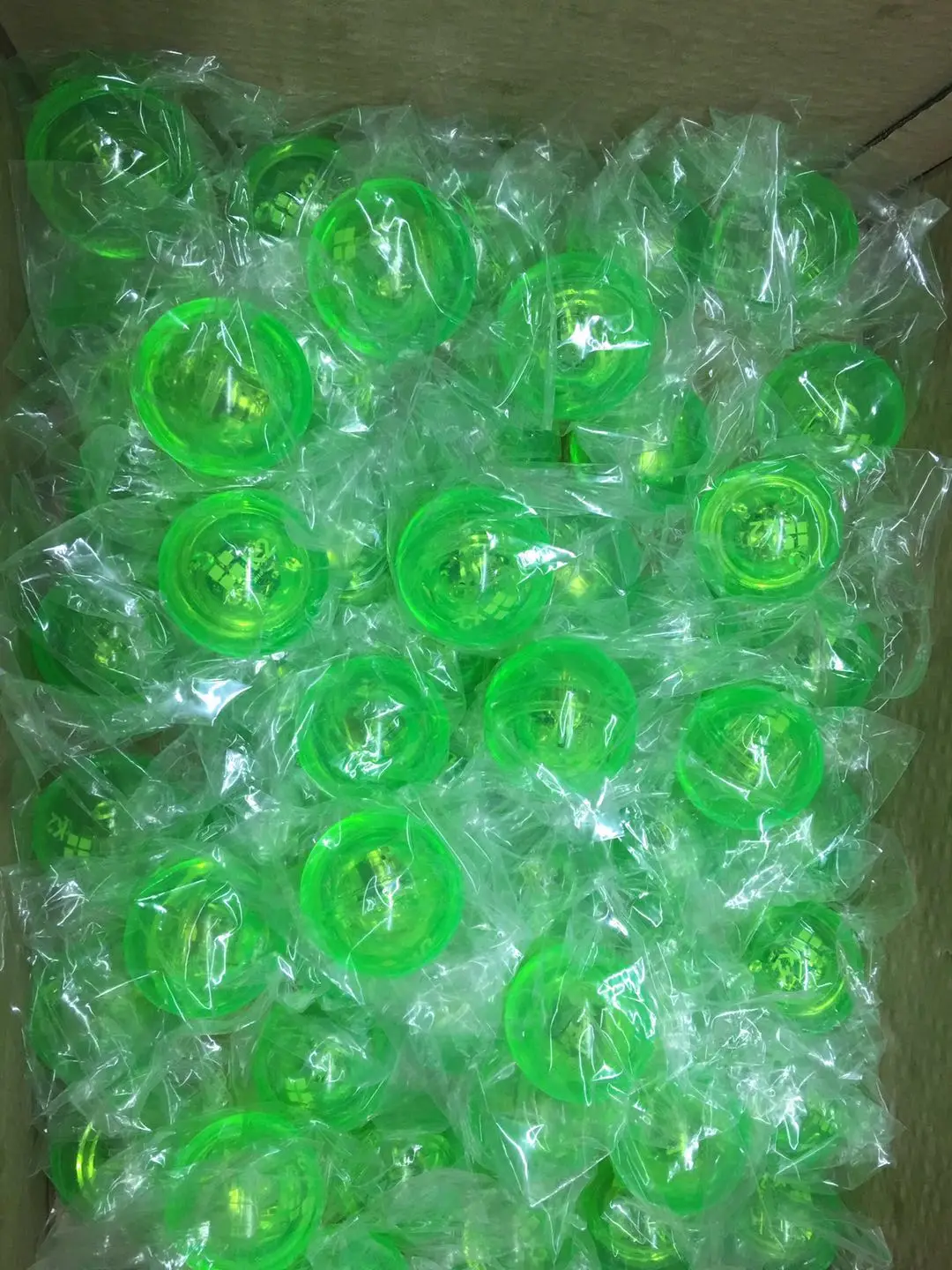 Floating Bouncing Ball Fancy Vending Machine Bouncy Ball 49mm Rubber ...