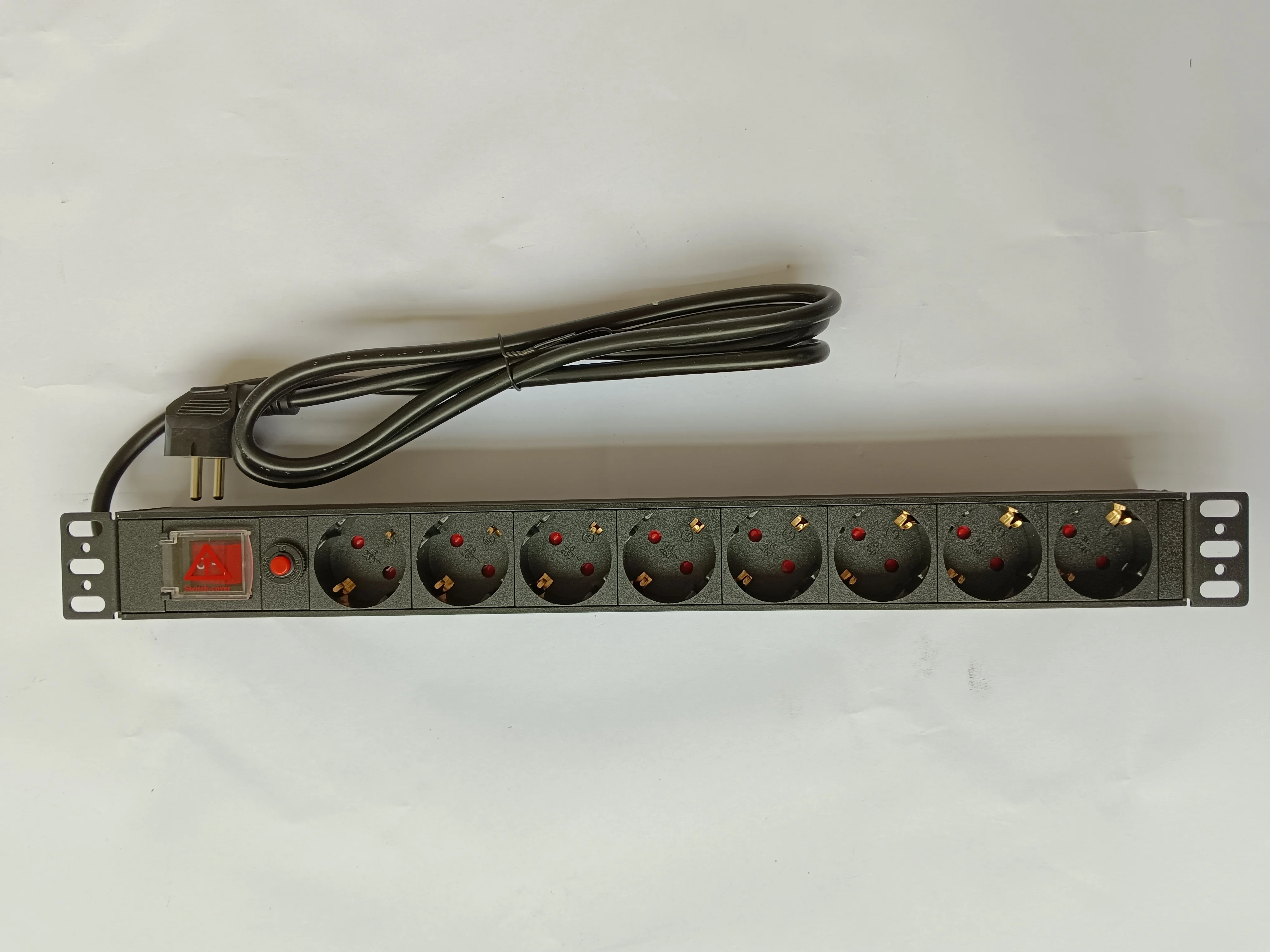 European standard pdu 8 Germany sockets with on/off switch 1U power distribution unit server ...