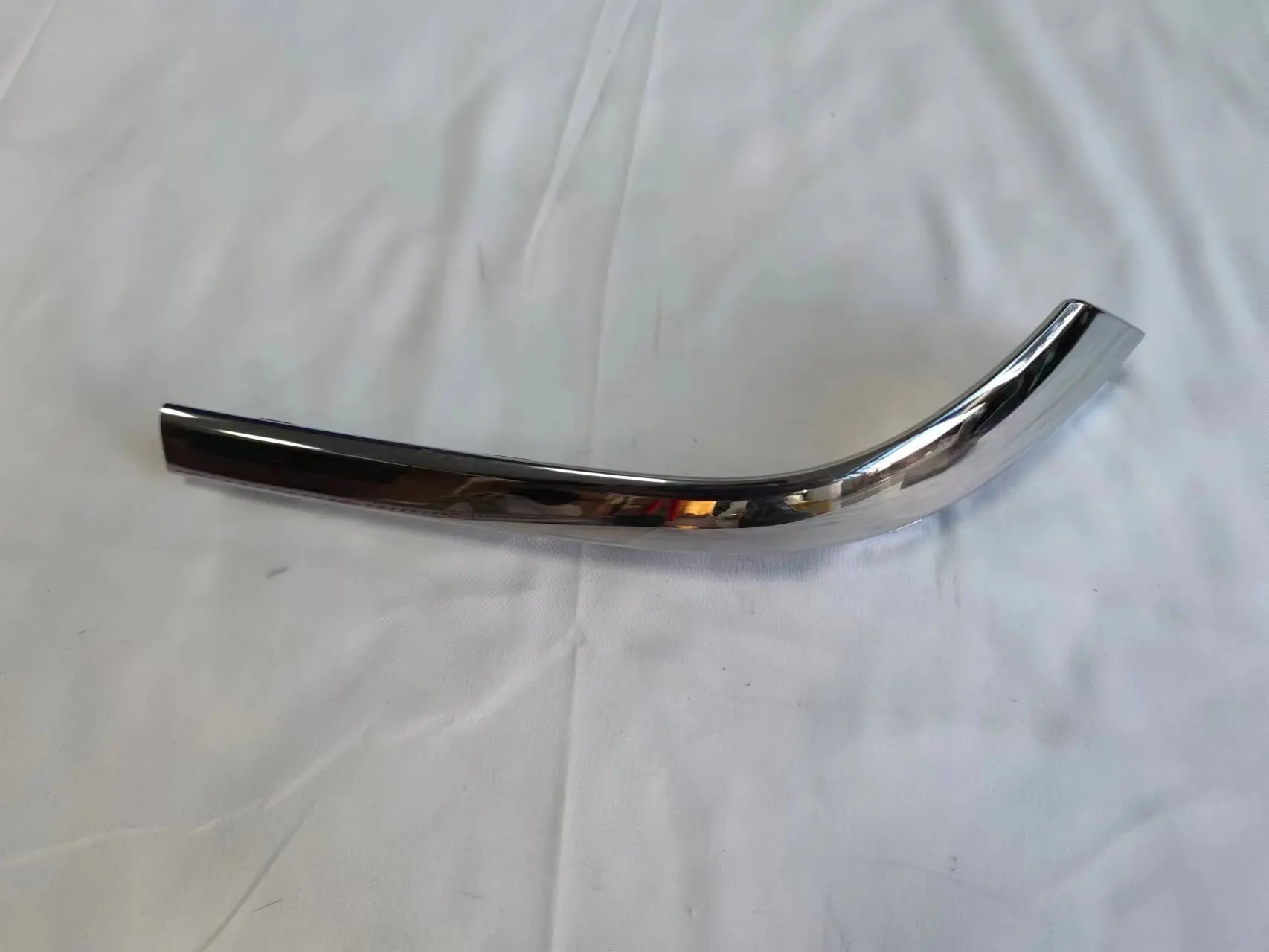 The Most Popular Rear Bumper Bright Strip 2068853904 For Mercedes Benz ...